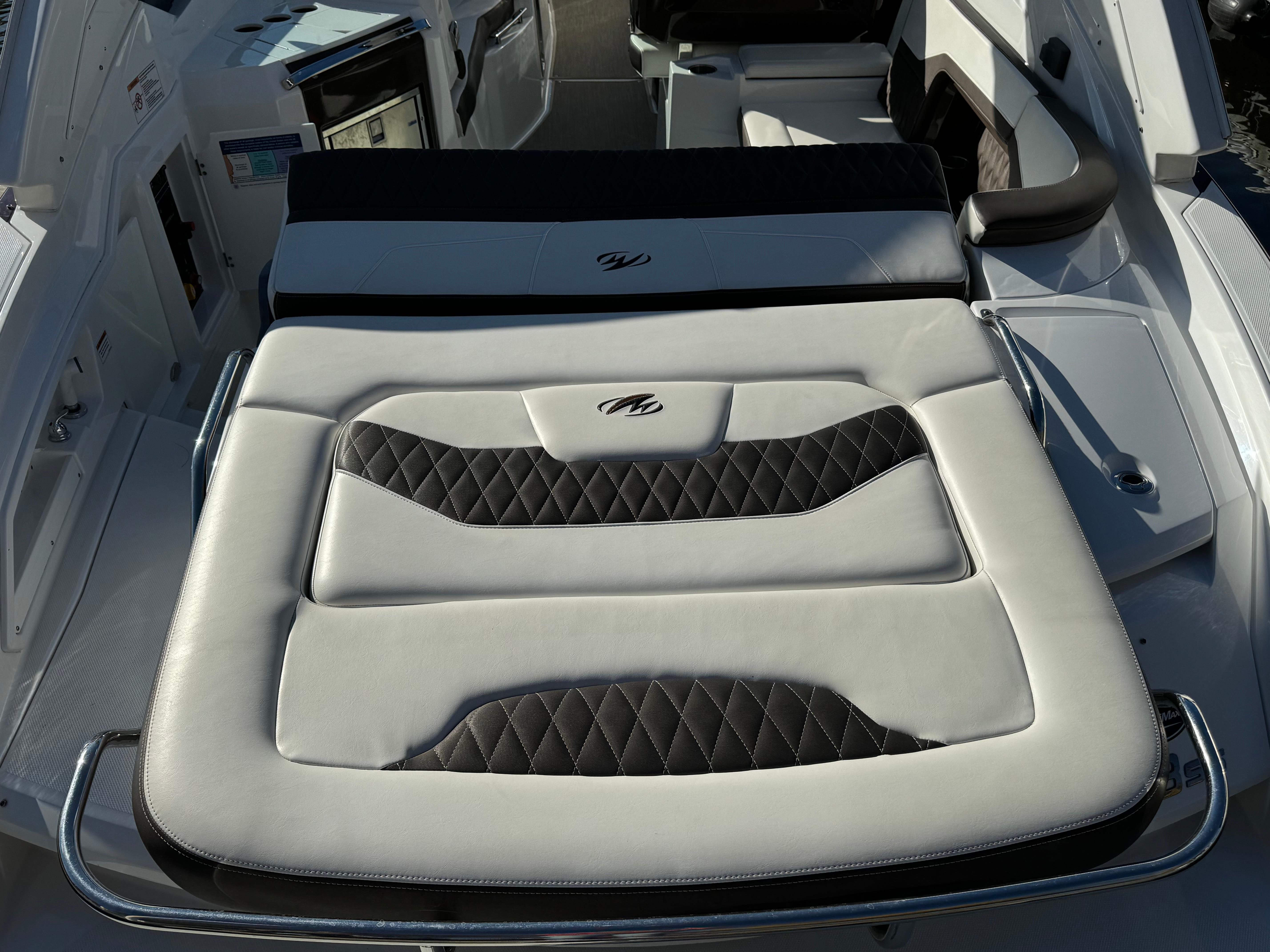 2018 Monterey 328 Super Sport Bowrider for sale - YachtWorld