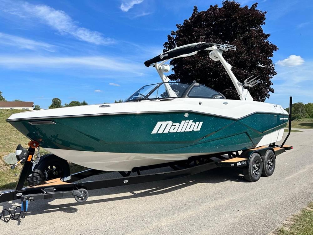 New Malibu 25 LSV in Michigan - iNautia
