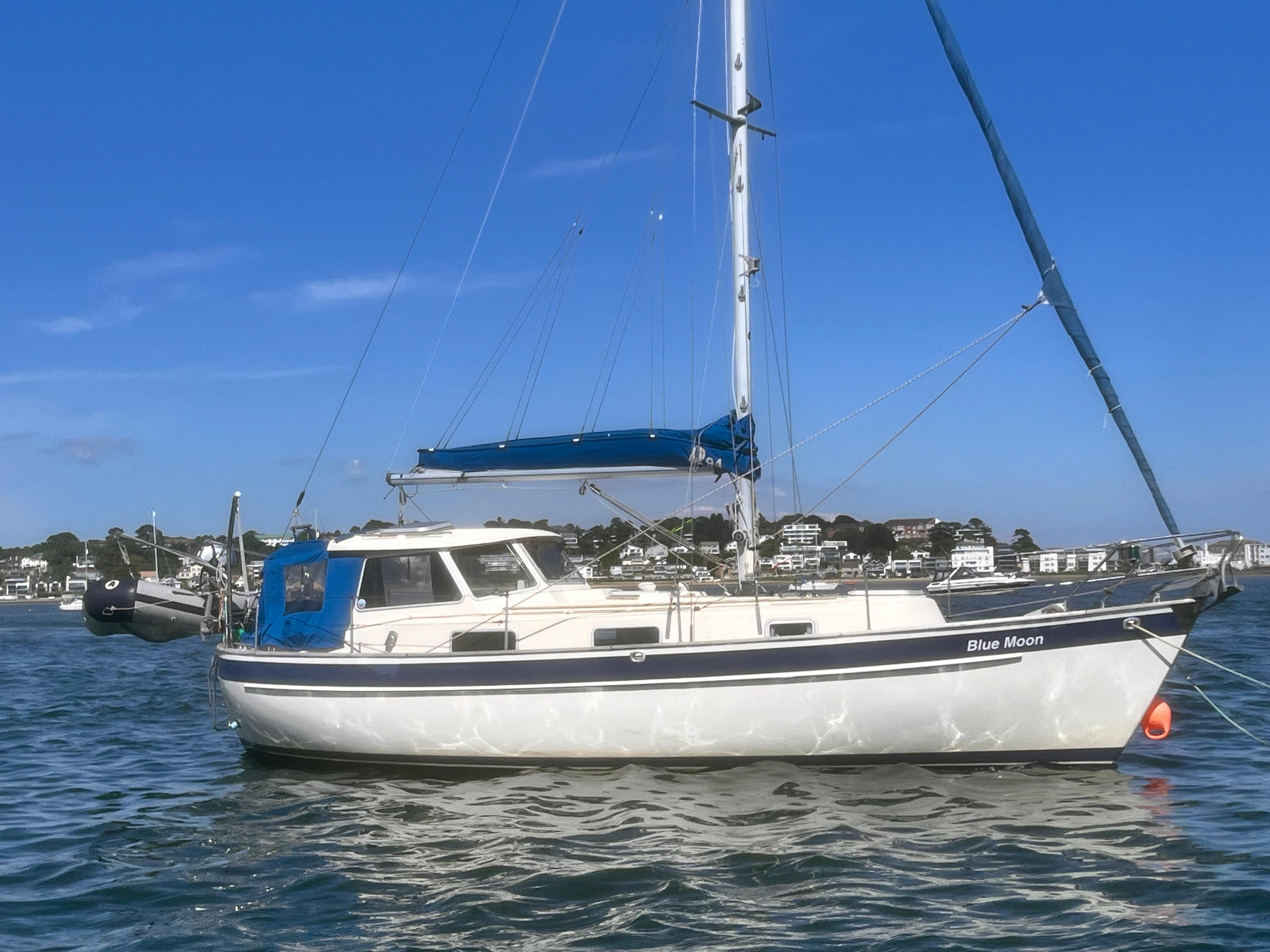 Used Hallberg-Rassy 94 Kutter in Dorset - iNautia