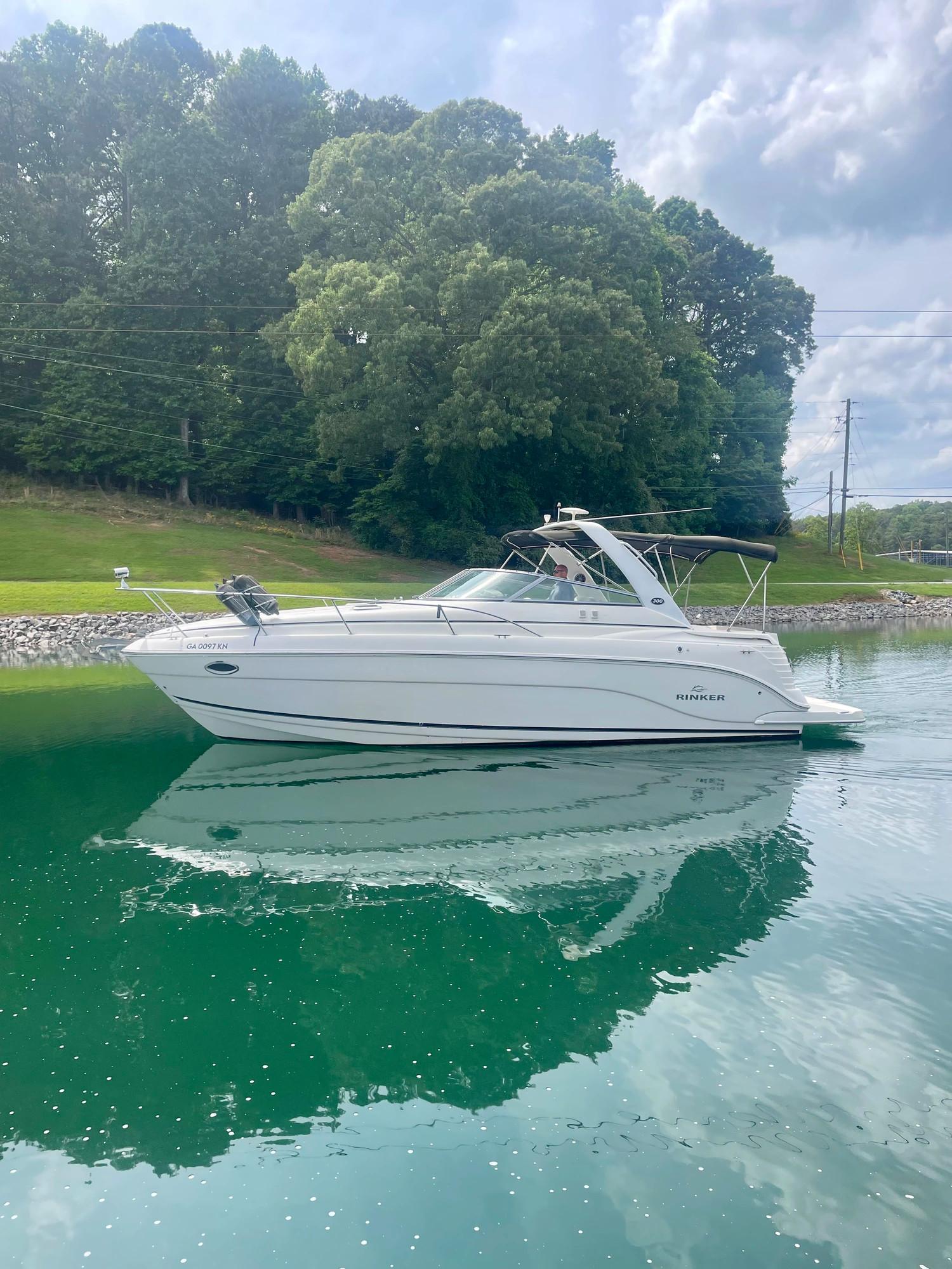 2006 Rinker 300 Express Cruiser Cruiser for sale - YachtWorld