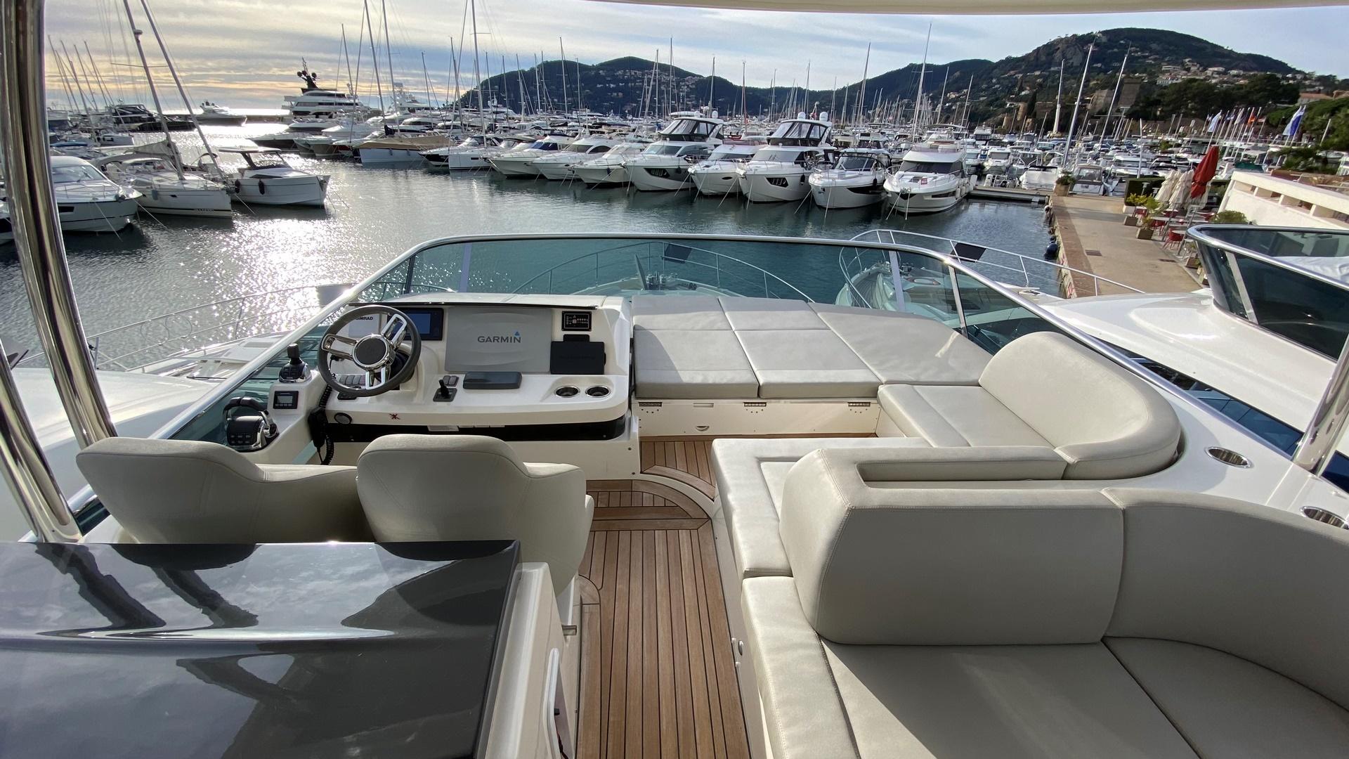 2018 Absolute 58 FLY Cruiser for sale - YachtWorld