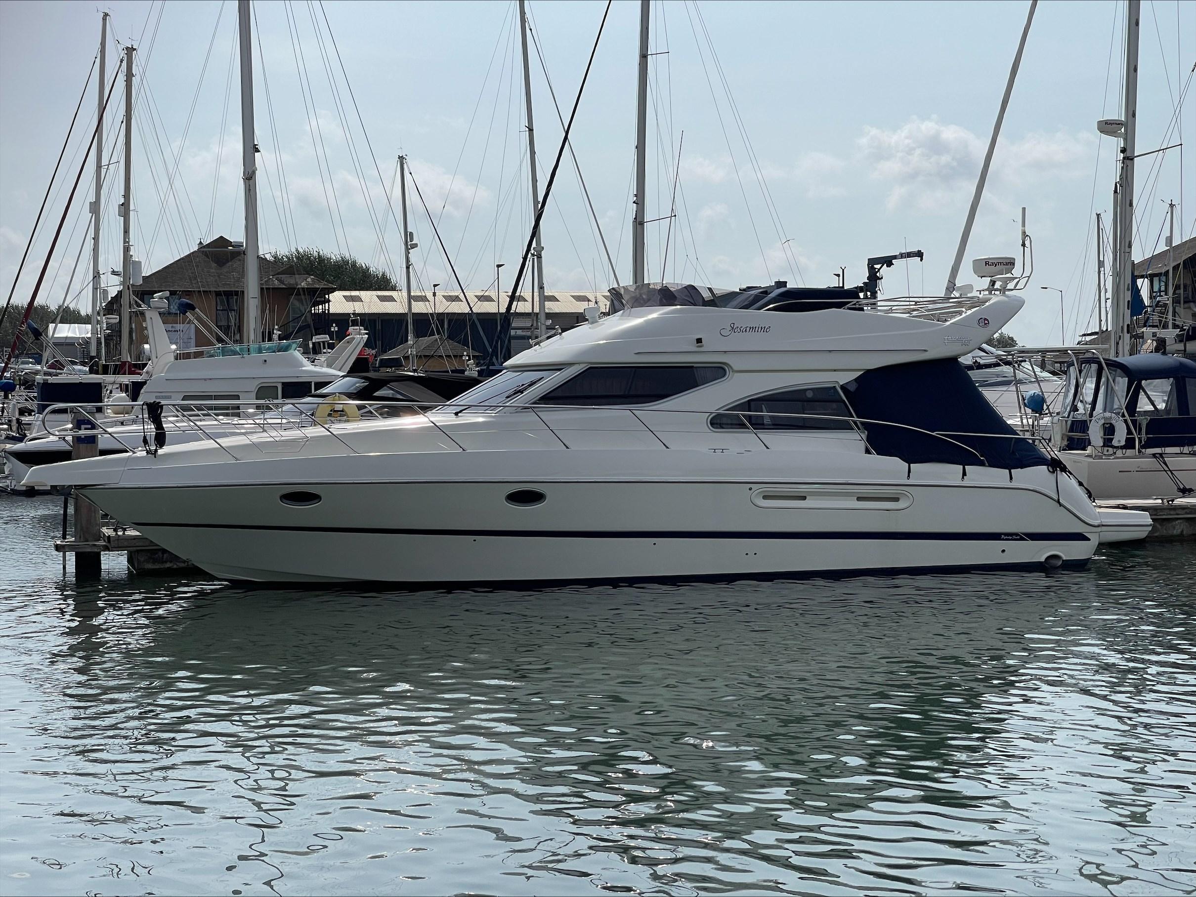 Cranchi Atlantique 40 | 2007 | 12m | Boatshop24