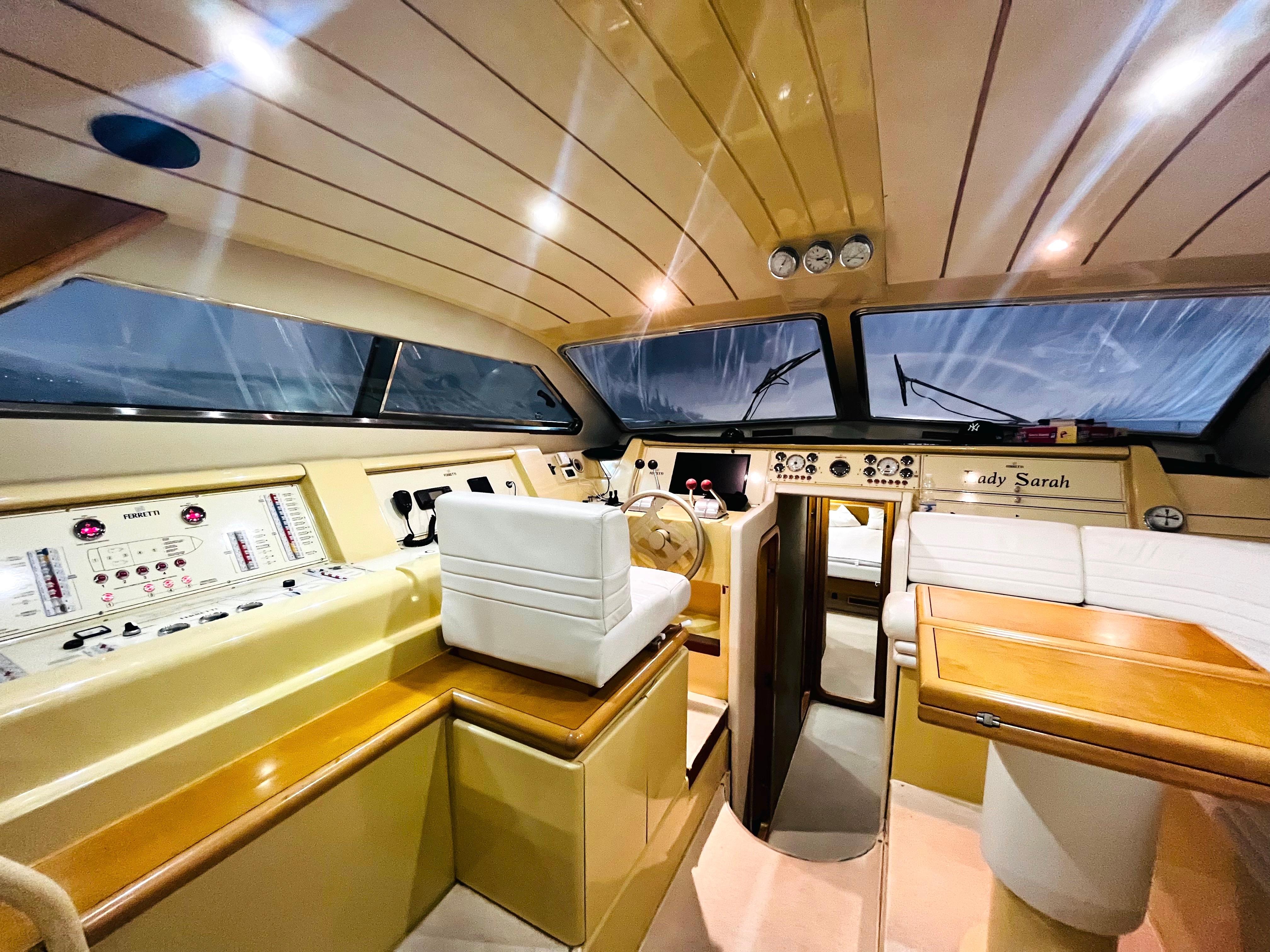 1992 Ferretti Yachts 54 FLY Flybridge for sale - YachtWorld