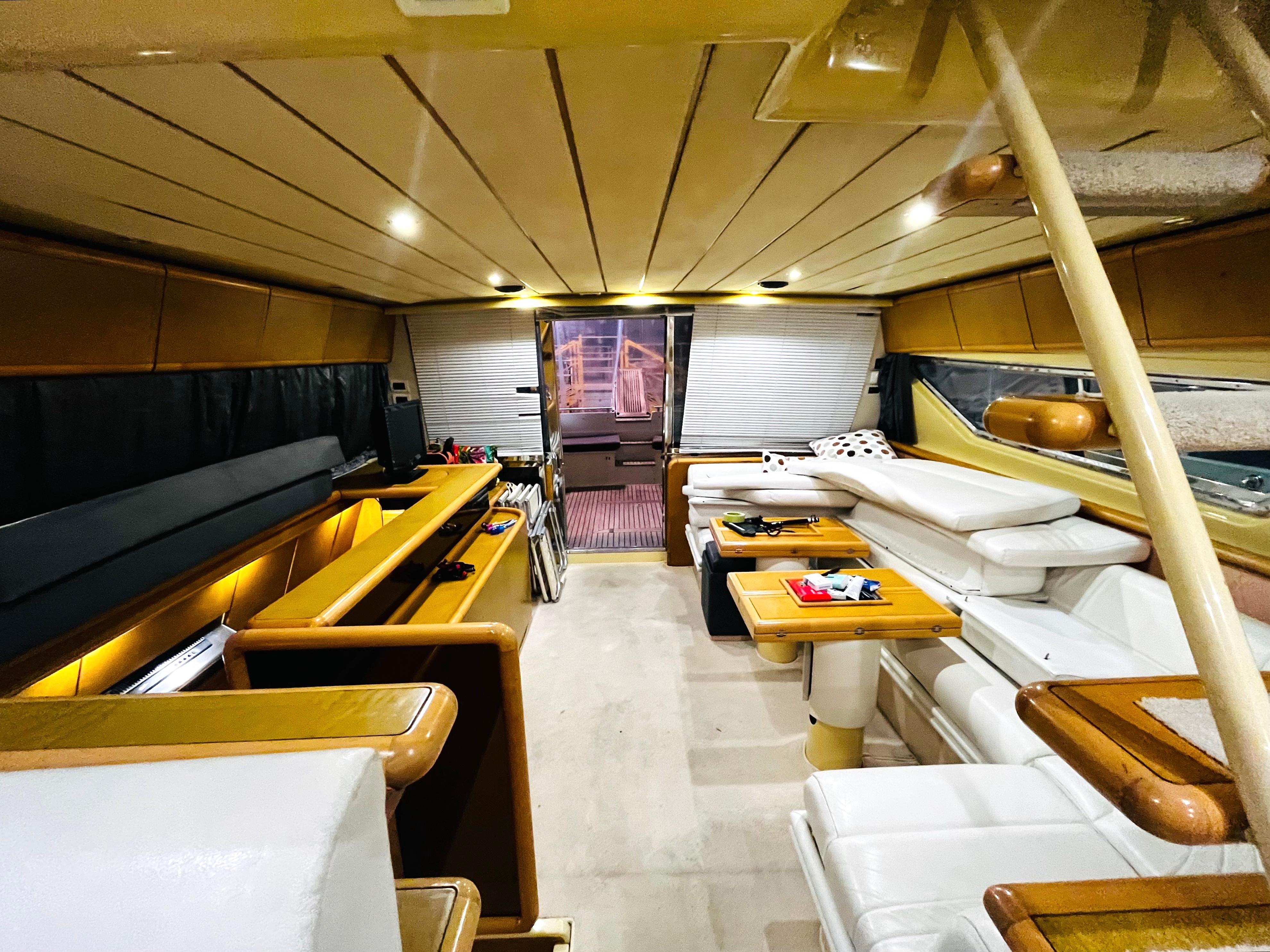 1992 Ferretti Yachts 54 FLY Flybridge for sale - YachtWorld