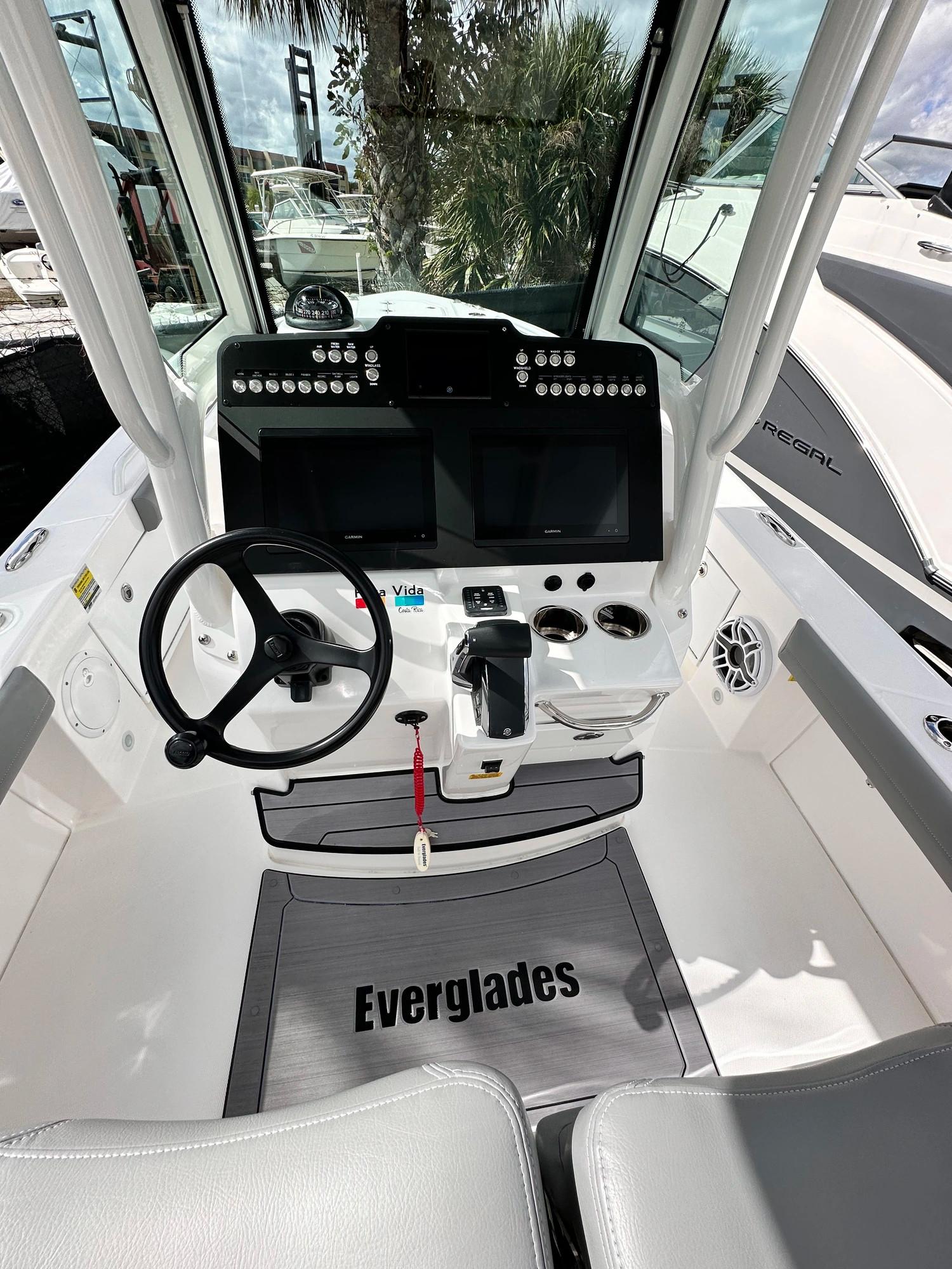 2024 Everglades 253 CC Center Console for sale - YachtWorld