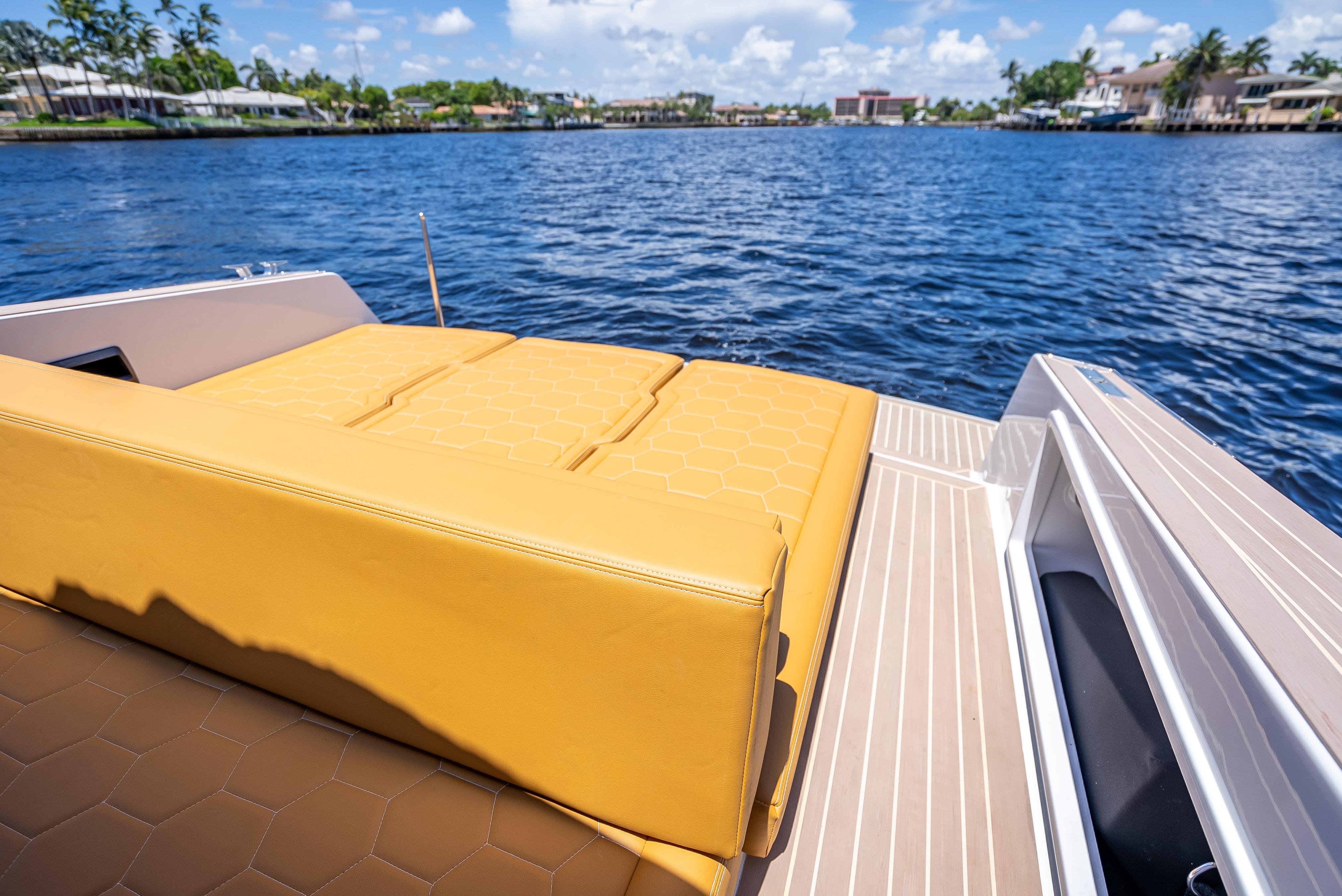 2023 VanDutch 32 Cruiser for sale - YachtWorld