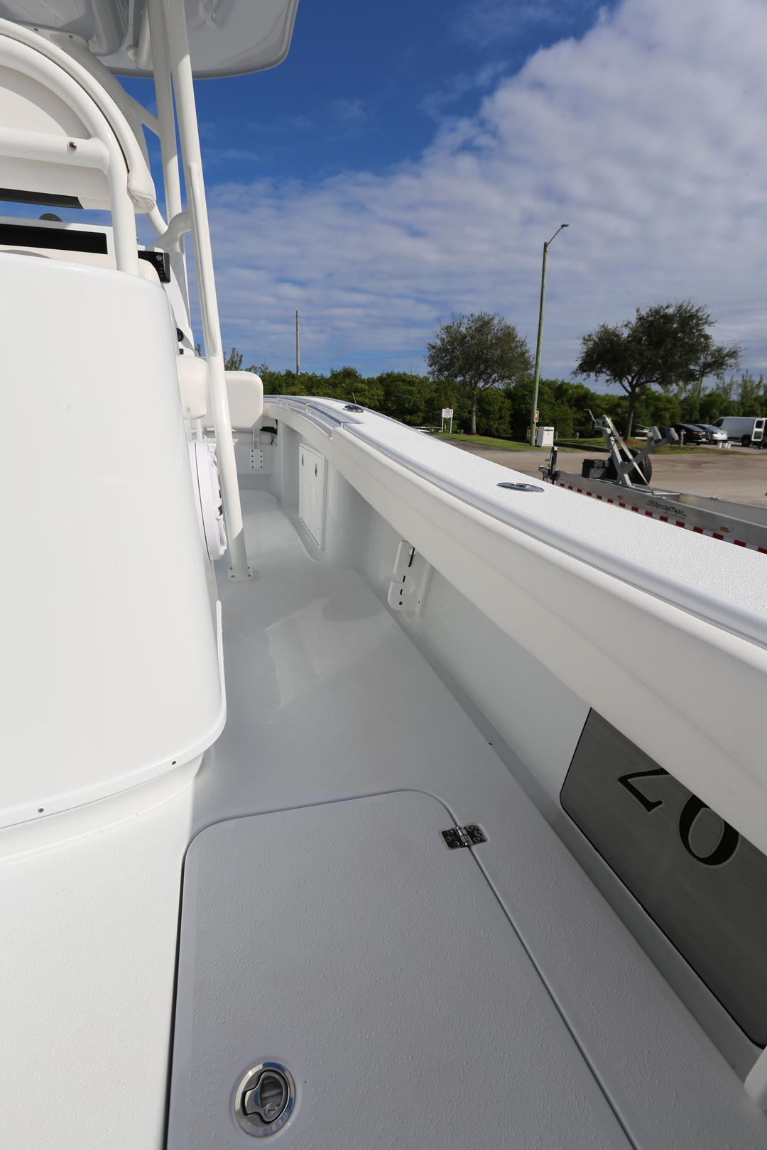 2024 Yellowfin 26 Hybrid Centre Console for sale - YachtWorld