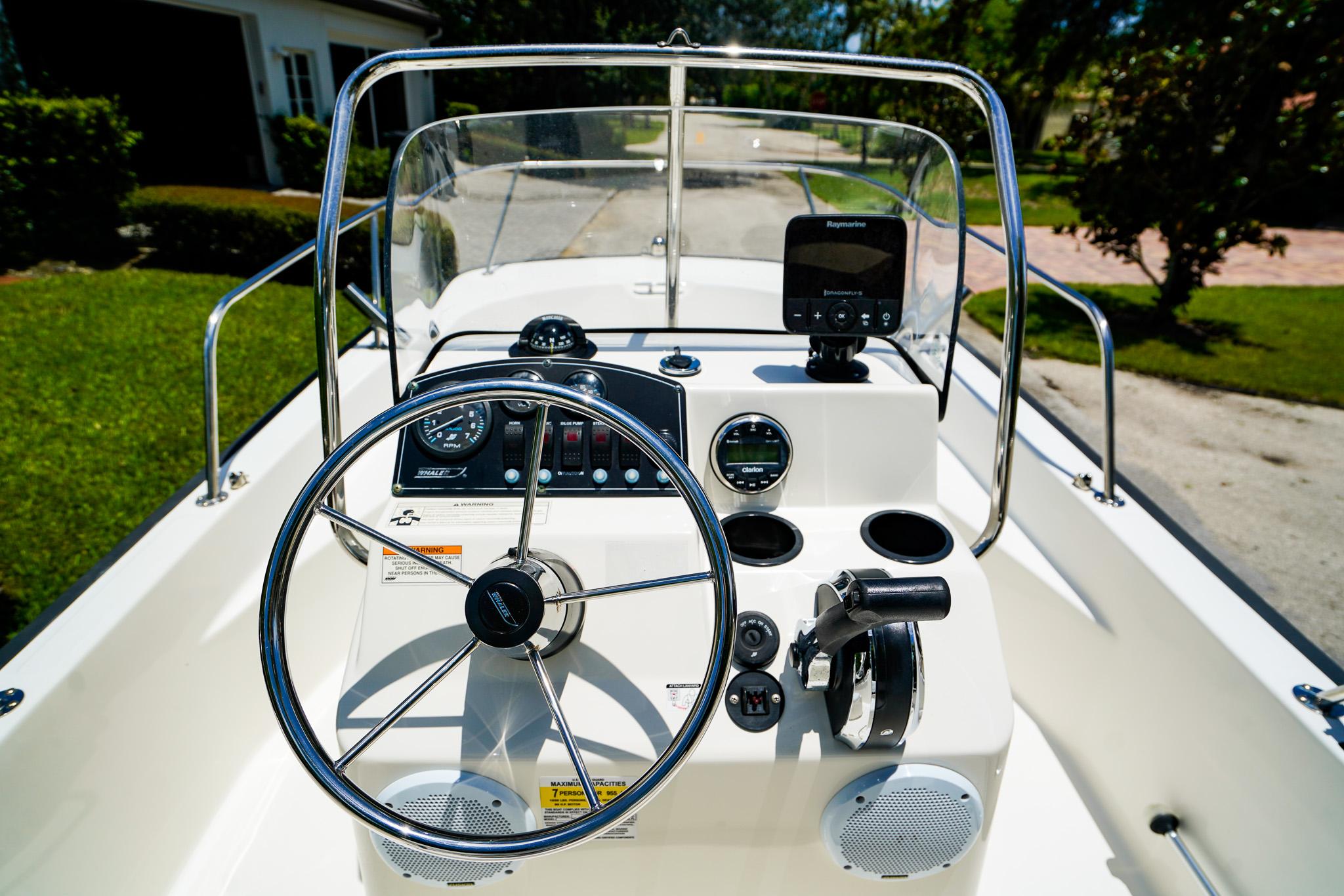2016 Boston Whaler 170 Montauk Center Console Boote Kaufen - YachtWorld