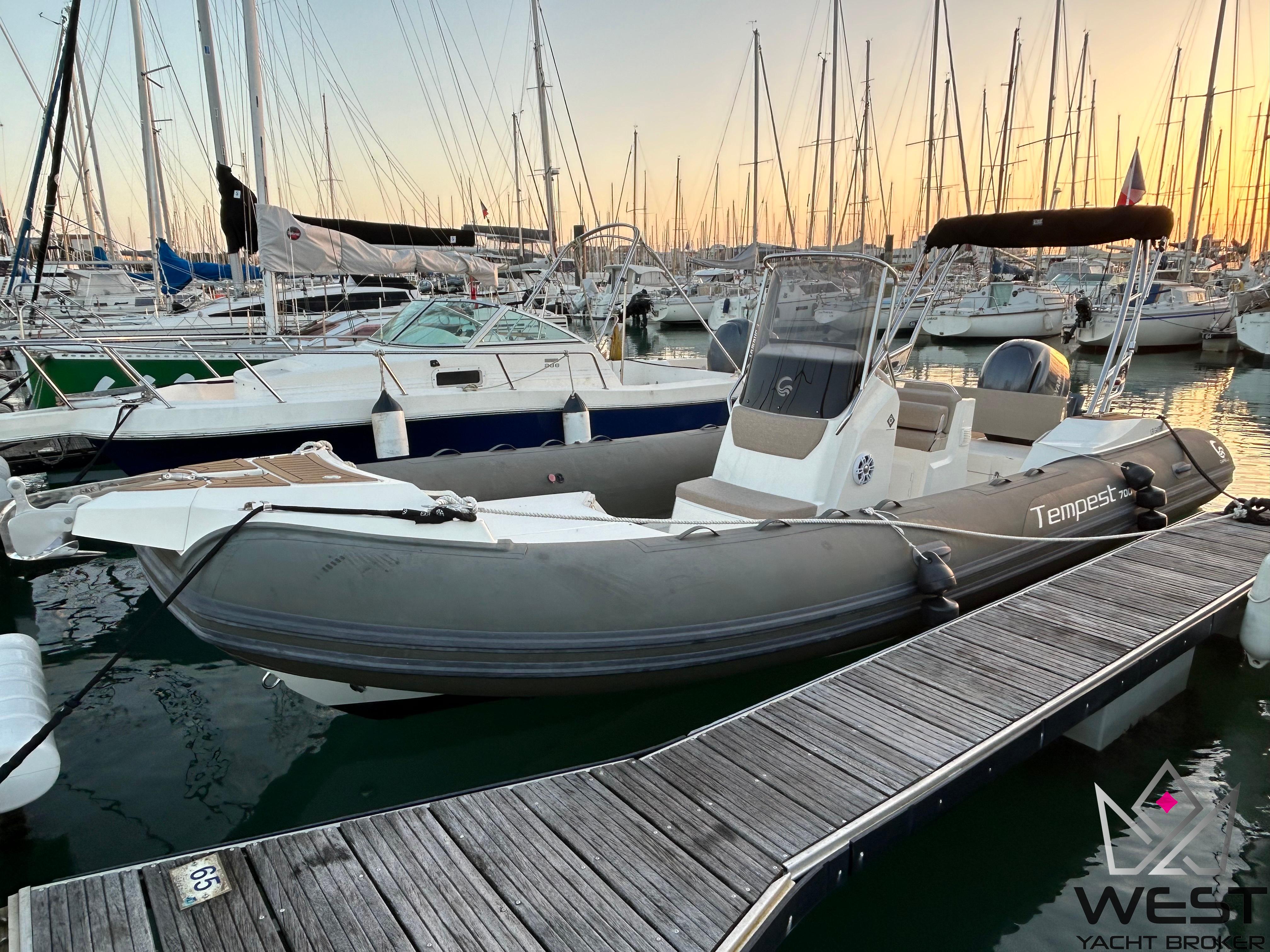 Occasion 2021 Capelli Tempest 700 - Charente-Maritime ( 17 ) | Annonces du Bateau