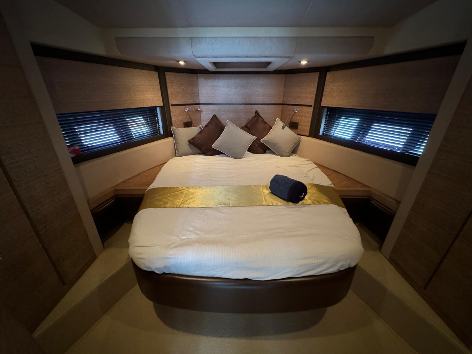 2013 Azimut 54 Fly Motor Yachts for sale - YachtWorld