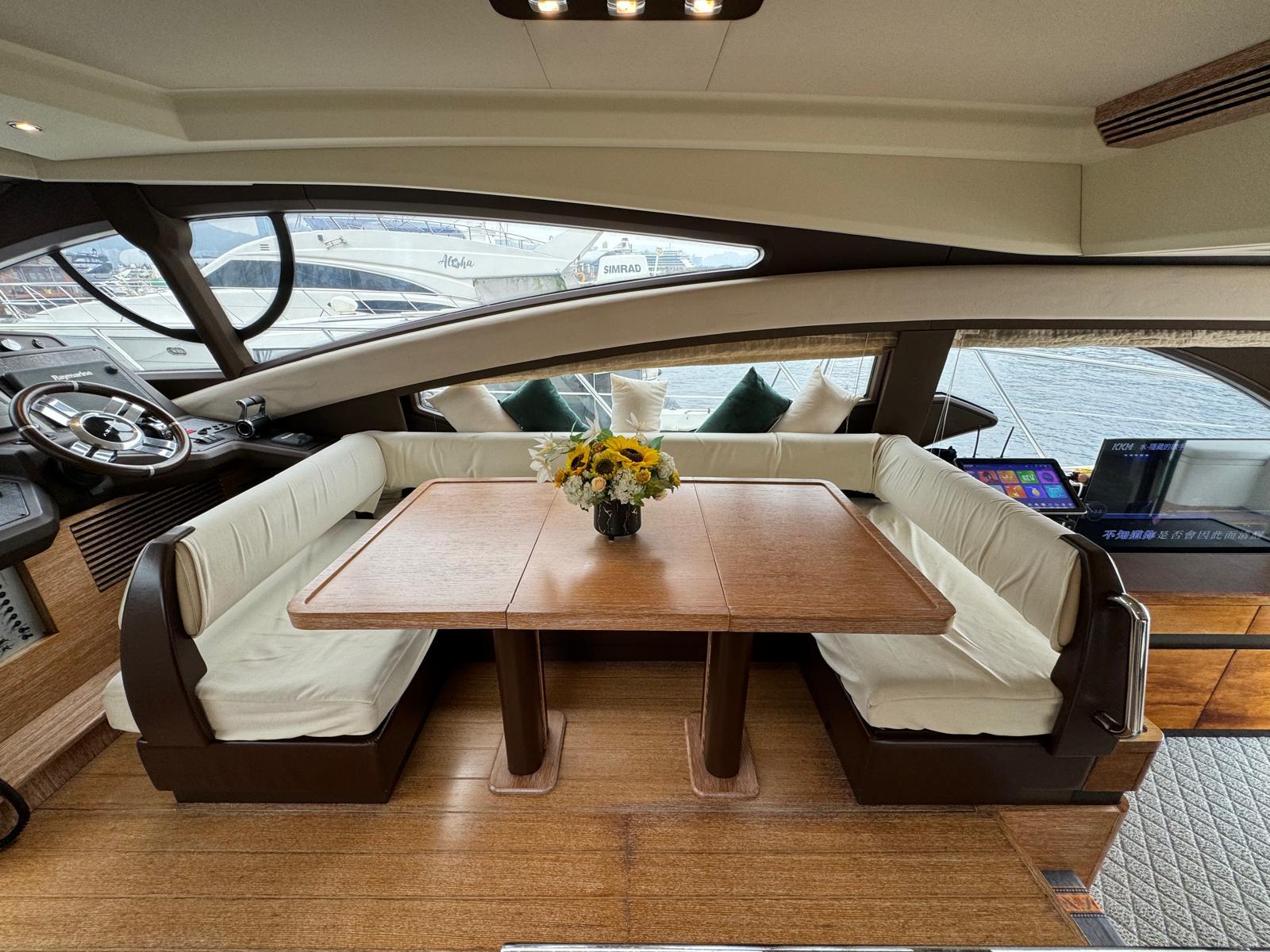 2013 Azimut 54 Fly Motor Yachts for sale - YachtWorld