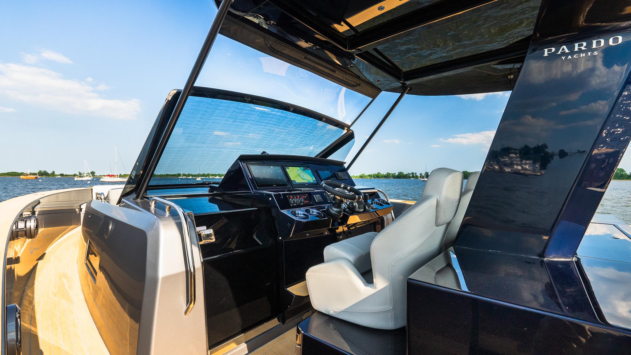 2025 Pardo Yachts 43 Walkaround Middenconsole boten te koop- YachtWorld