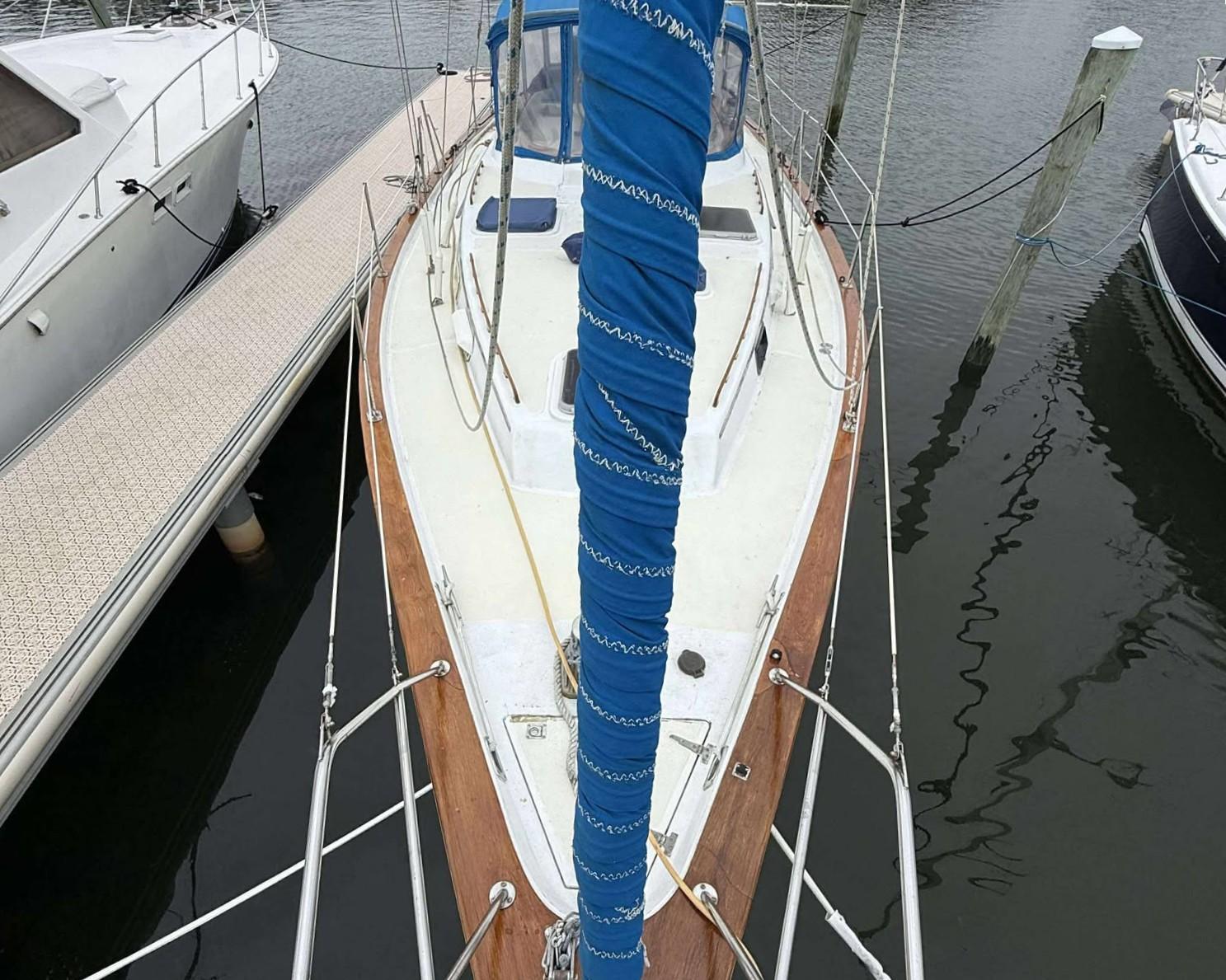 1985 Endeavour 42 Centre Cockpit for sale - YachtWorld