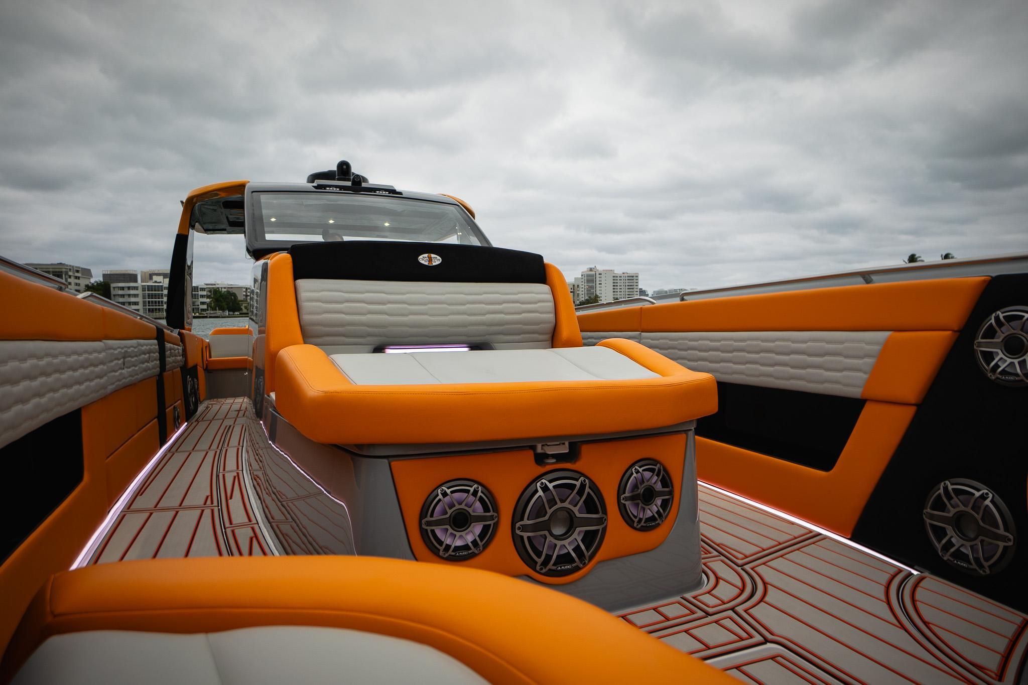 Cigarette 41 Nighthawk 14m 2026, Sportboote und Speedboote - Florida ...