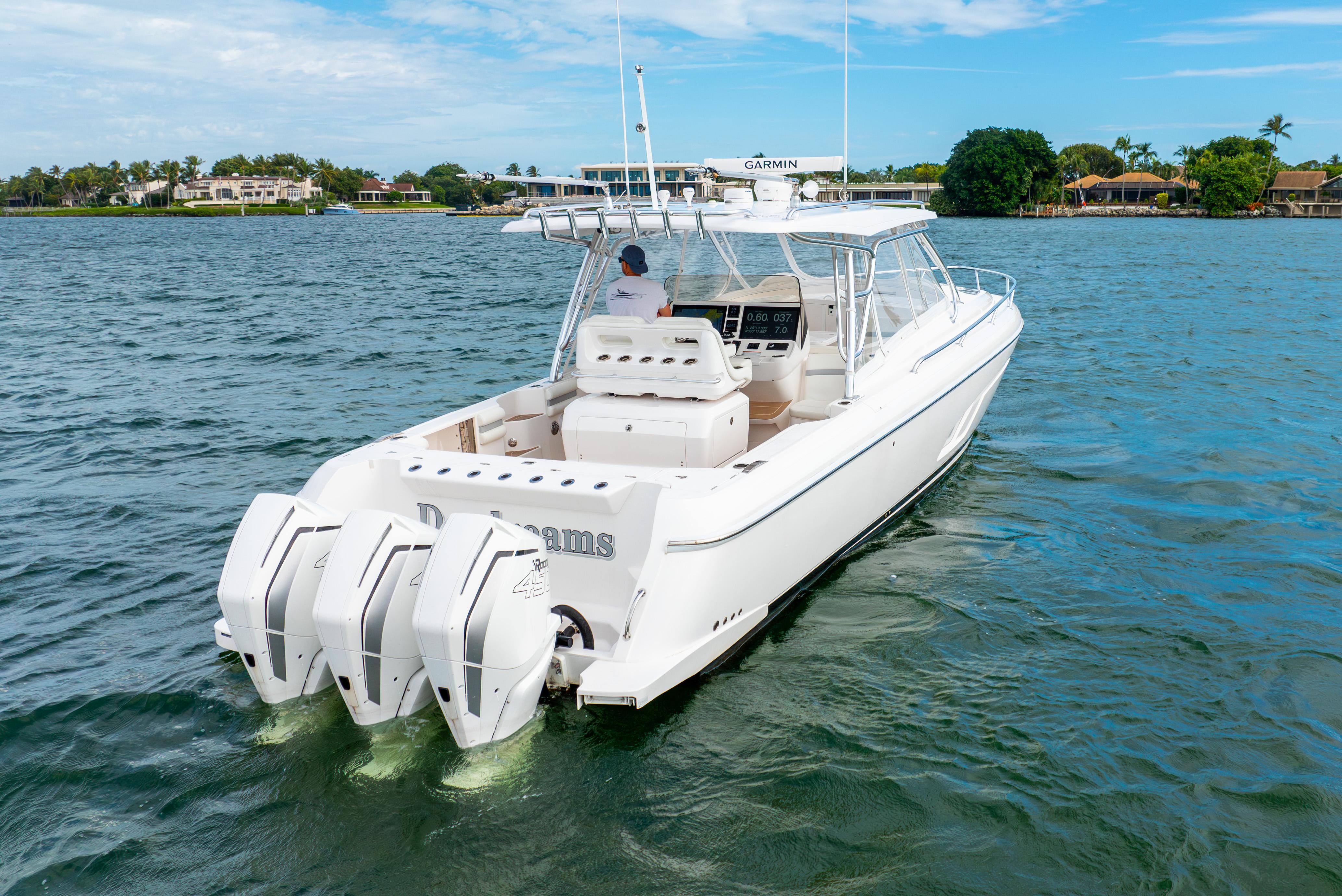 2021 Intrepid 409 Valor Express-Boot Kaufen - YachtWorld