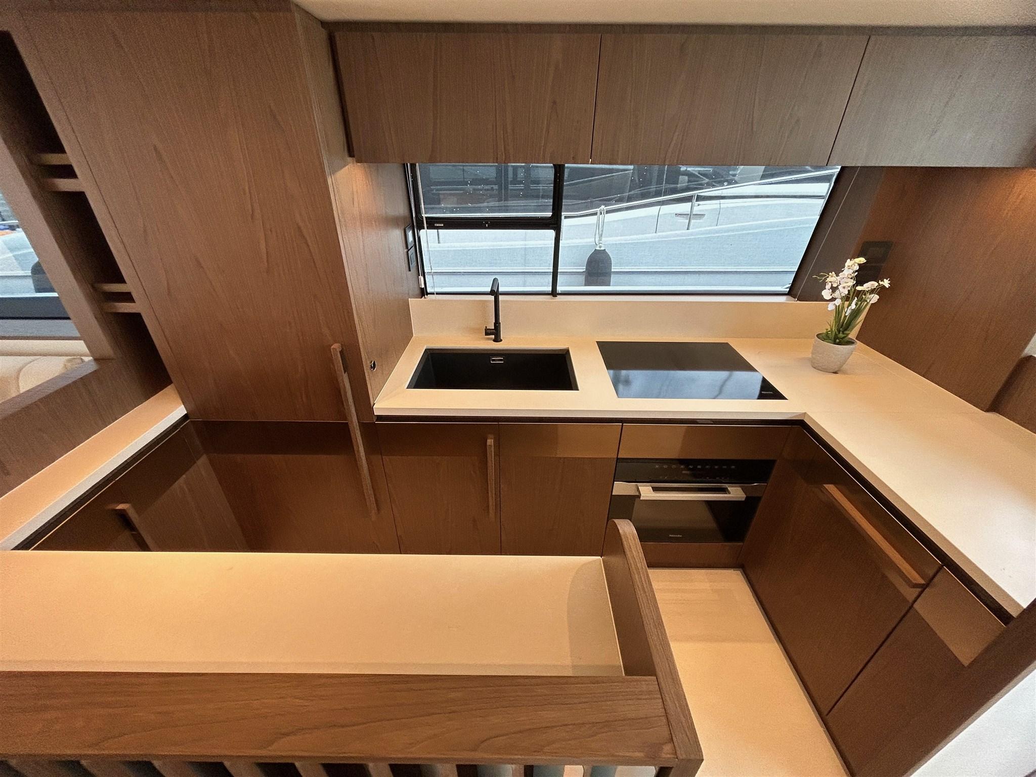 Ocasión 2024 Azimut 72 - Frosinone | TopBarcos.com