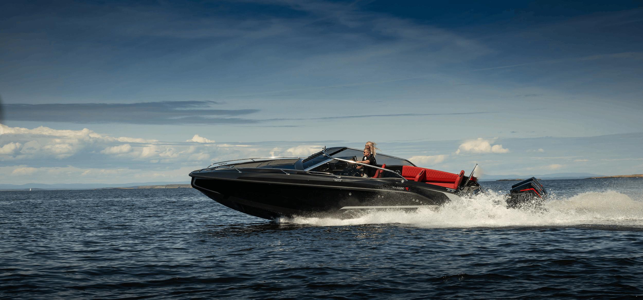 New 2025 Hydrolift X-32 DC | TopBoats