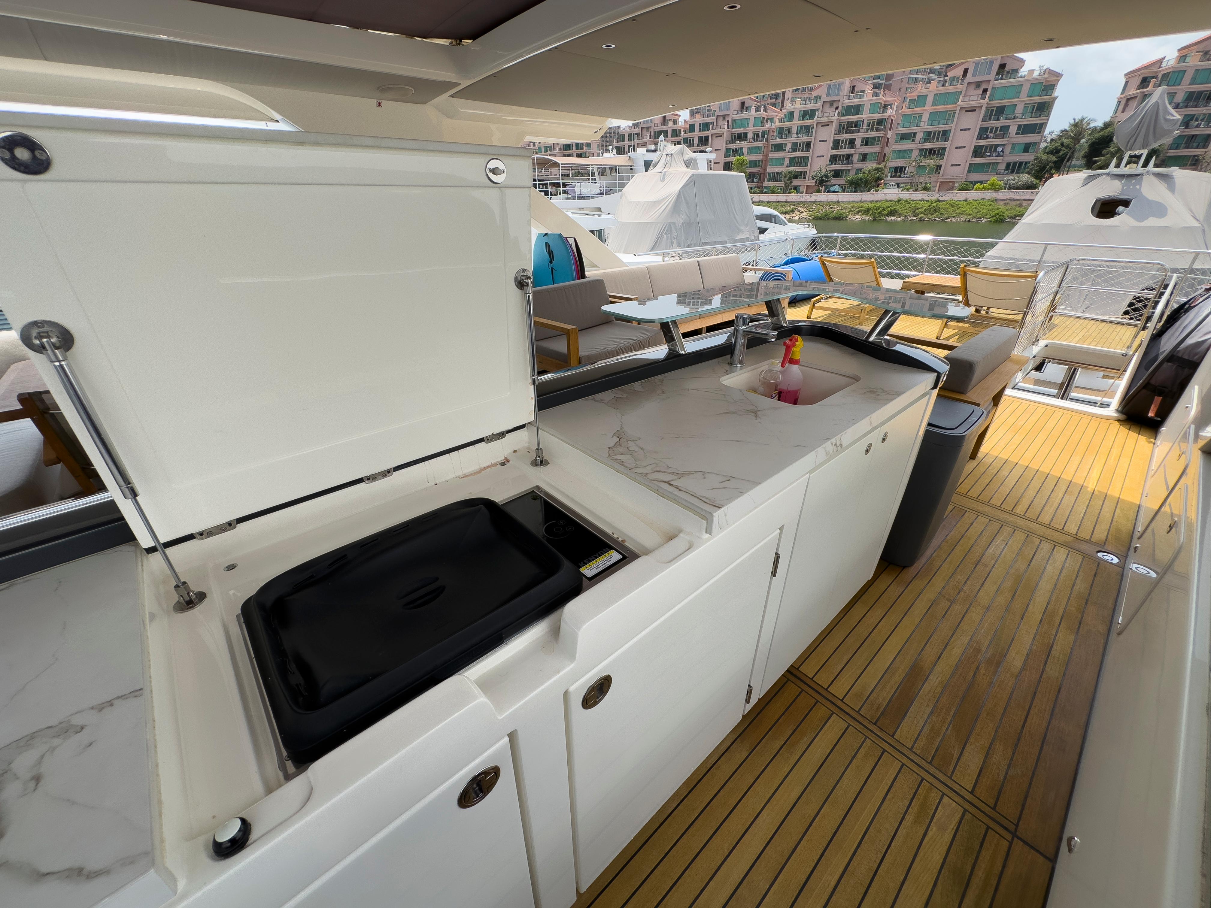 2020 Absolute 73 Navetta Motor Yachts for sale - YachtWorld