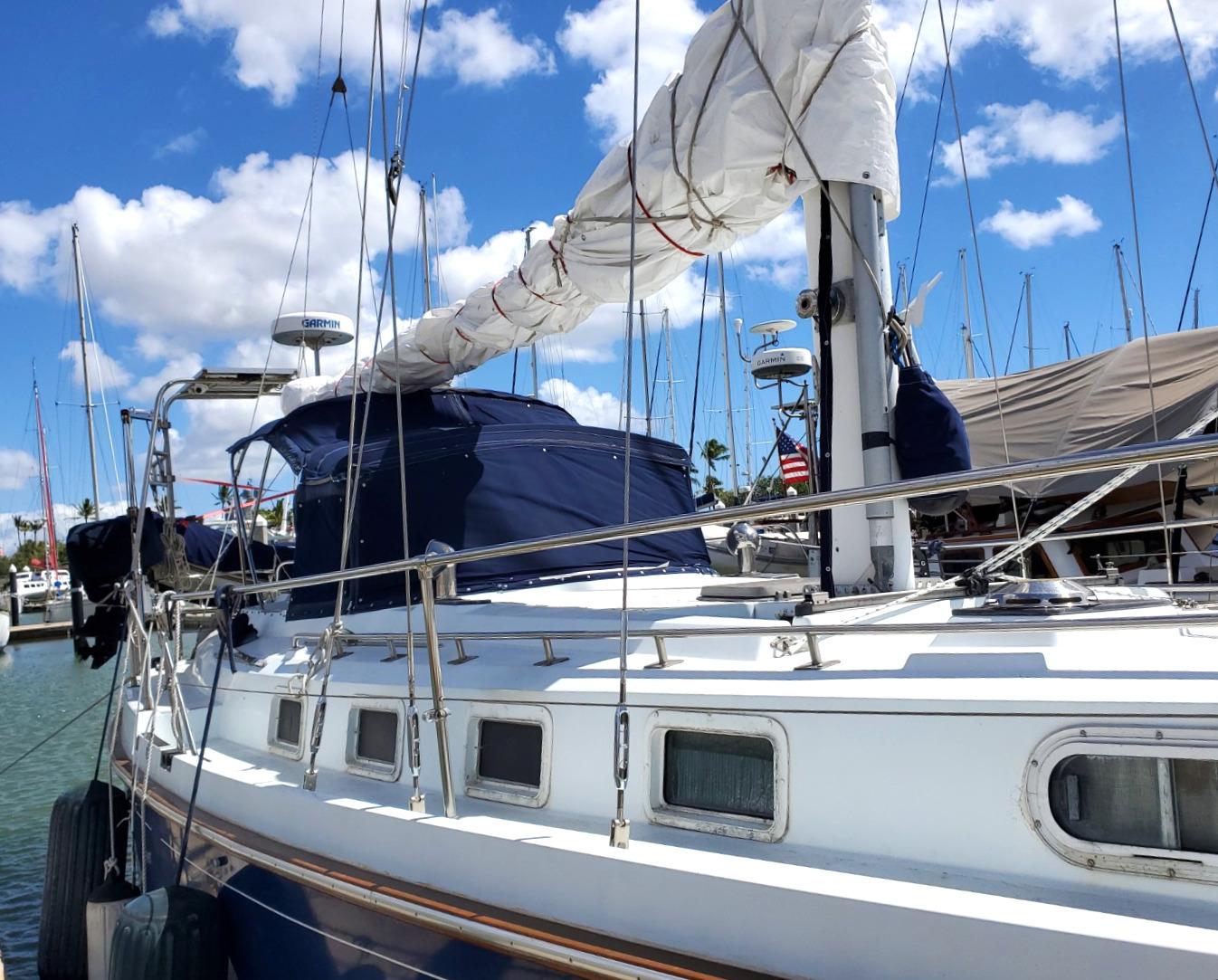 1981 Columbia Hughes Mast Head Sloop Cutter for sale - YachtWorld