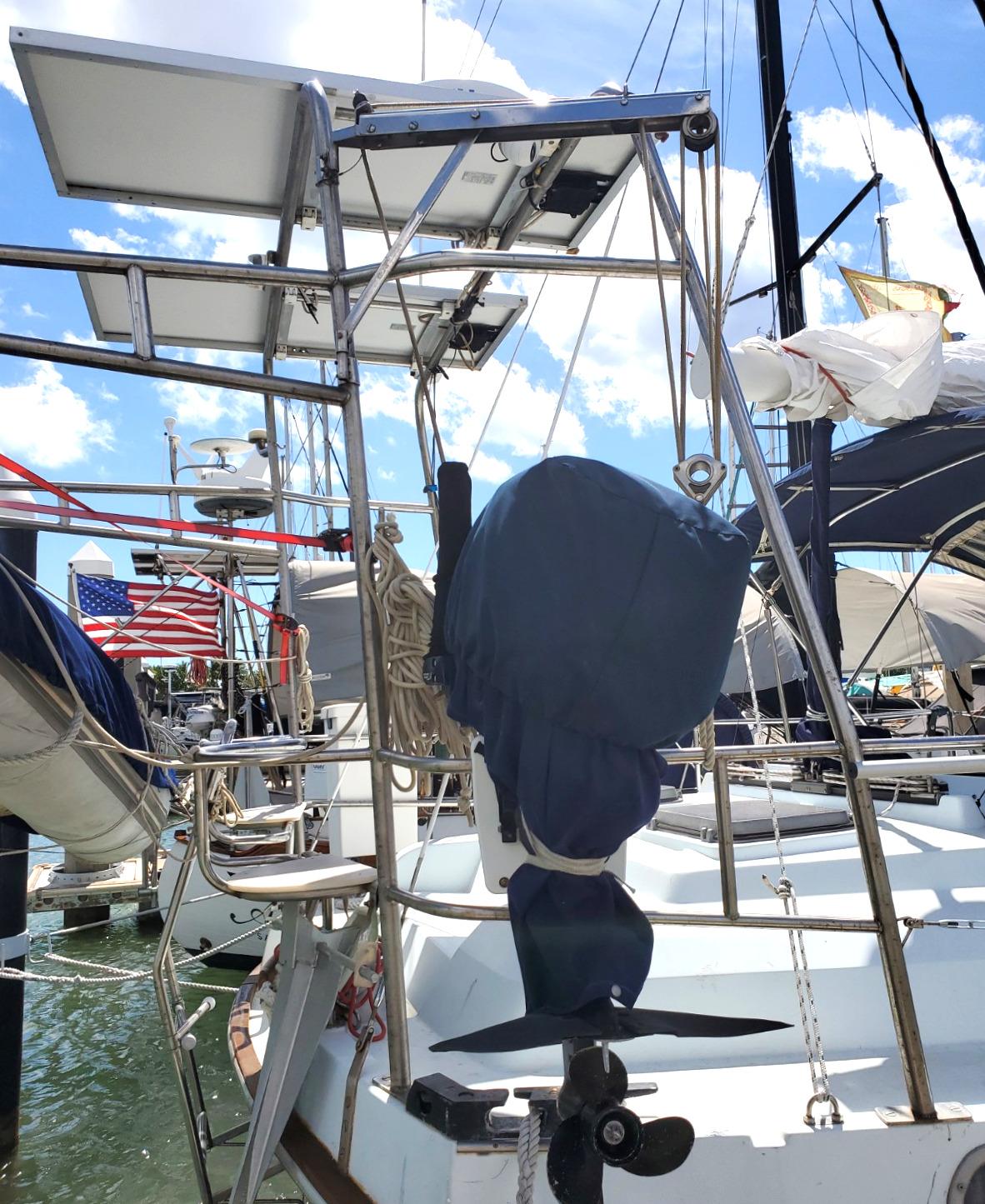 1981 Columbia Hughes Mast Head Sloop Cutter in vendita- YachtWorld