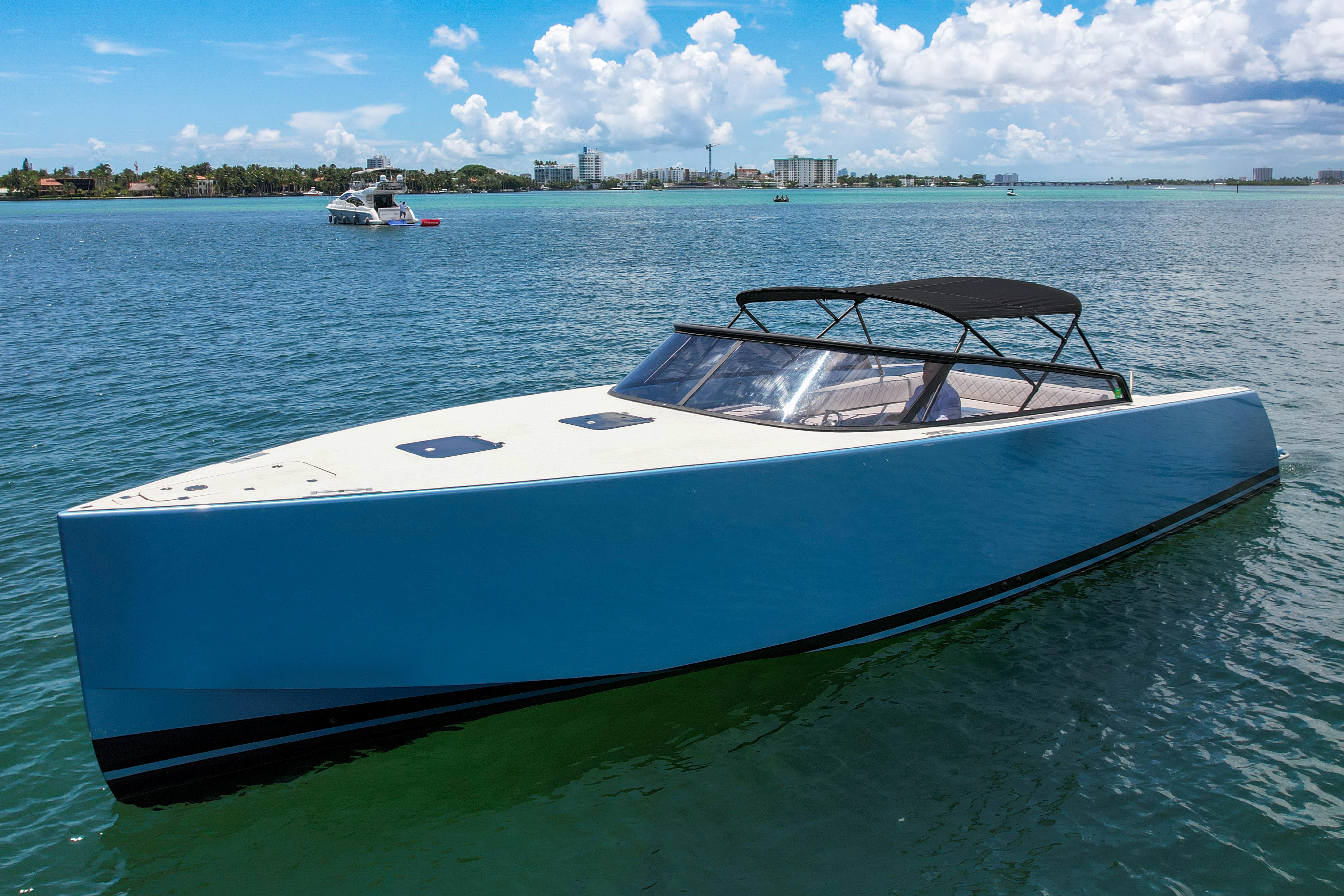2015 VanDutch 40 Motorcruiser Kaufen - YachtWorld