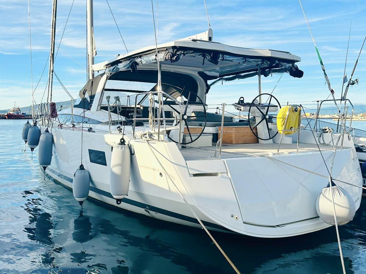 New 2023 Jeanneau 65 - Grosseto | TopBoats
