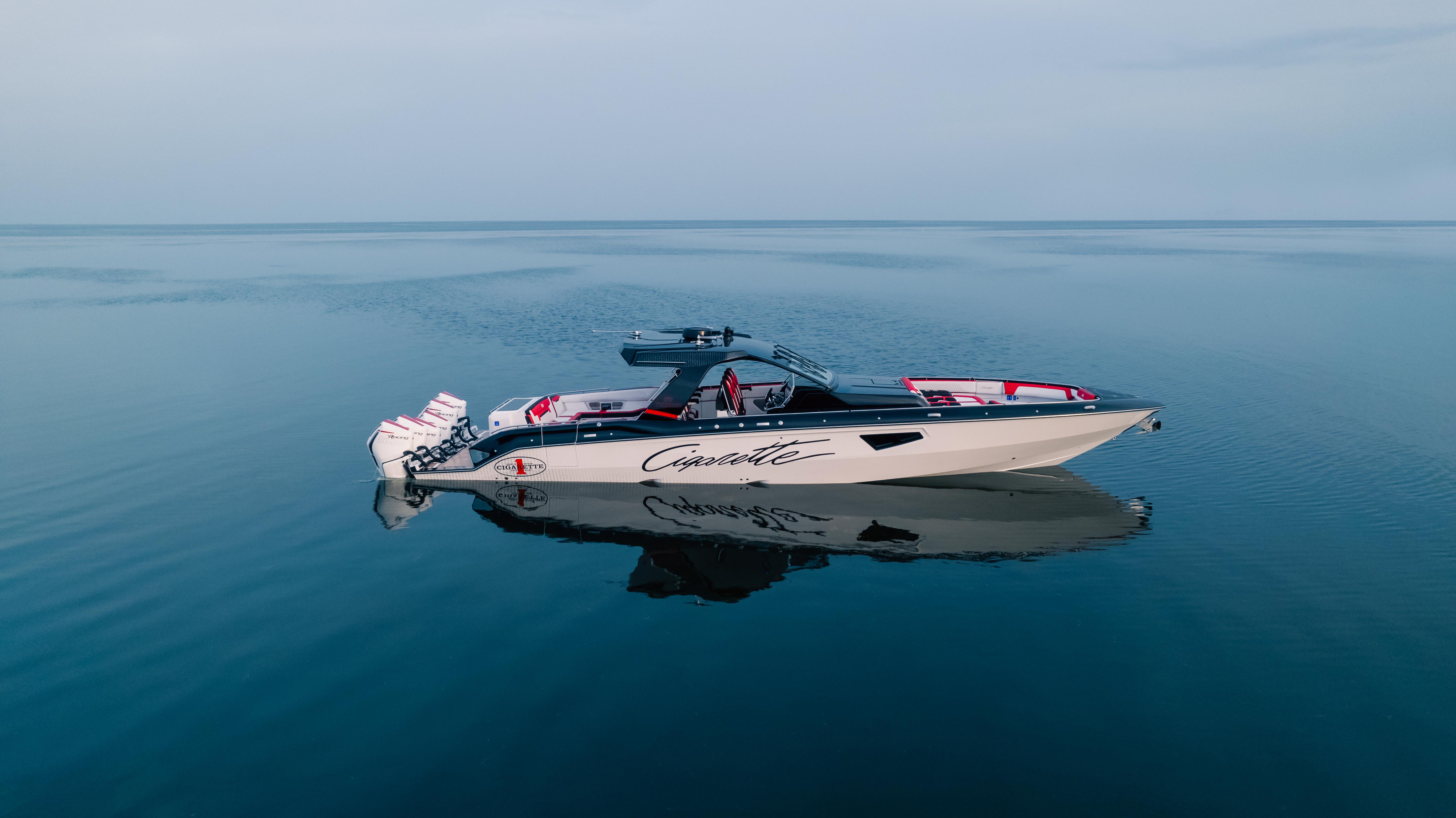 New 2025 Cigarette 52 Thunder | TopBoats