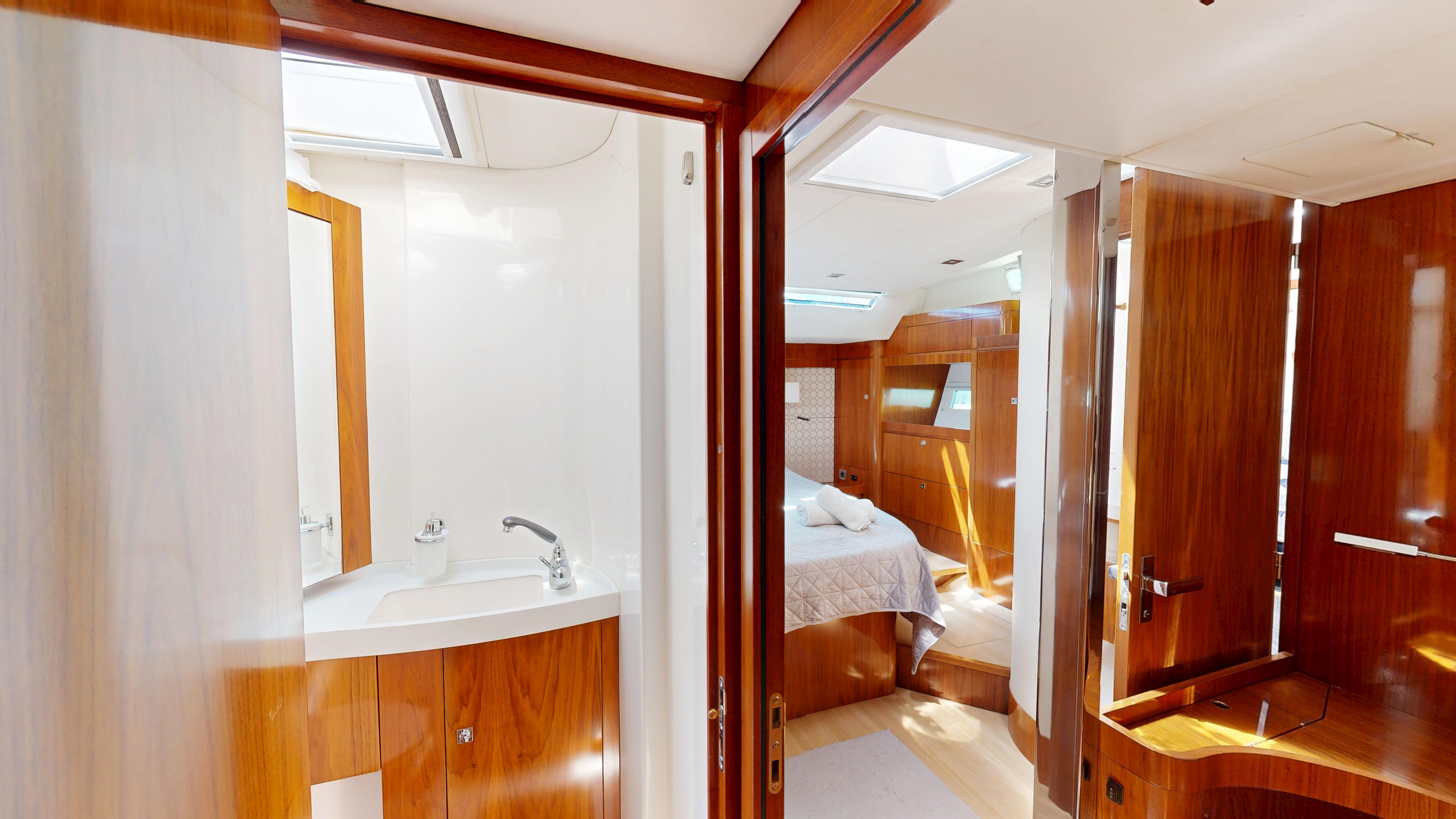 2012 Amel 55 Cruiser for sale - YachtWorld