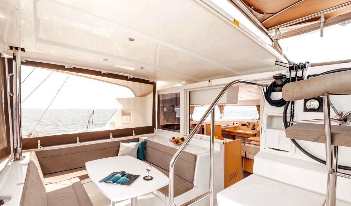 2015 Lagoon 421 Catamaran for sale - YachtWorld
