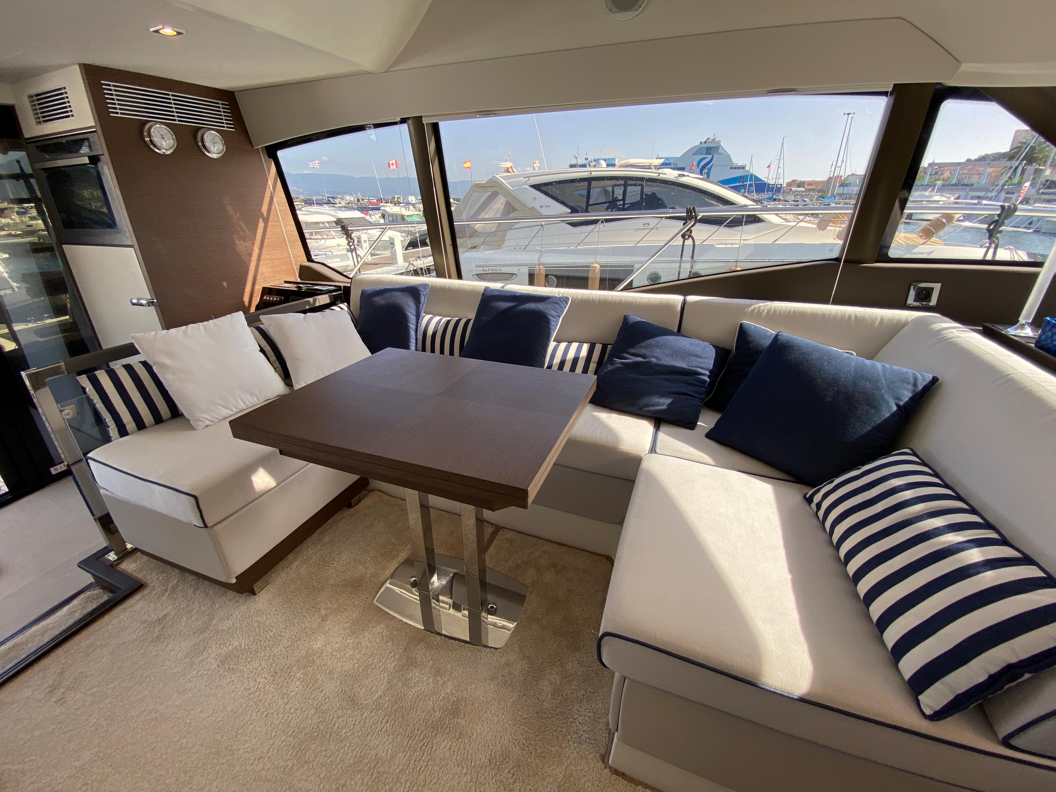 2019 Prestige 460 Flybridge for sale - YachtWorld
