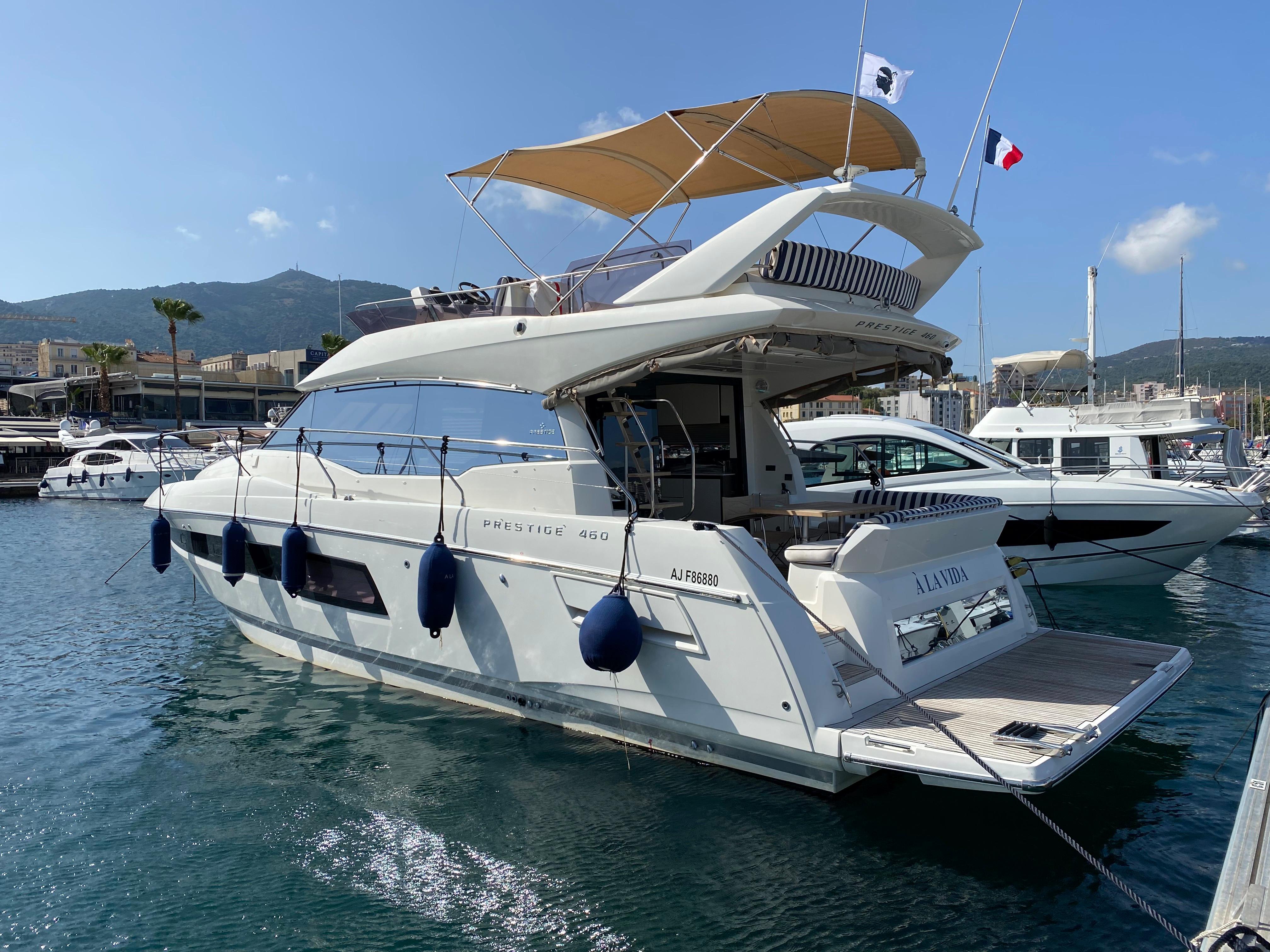 2019 Prestige 460 Flybridge for sale - YachtWorld