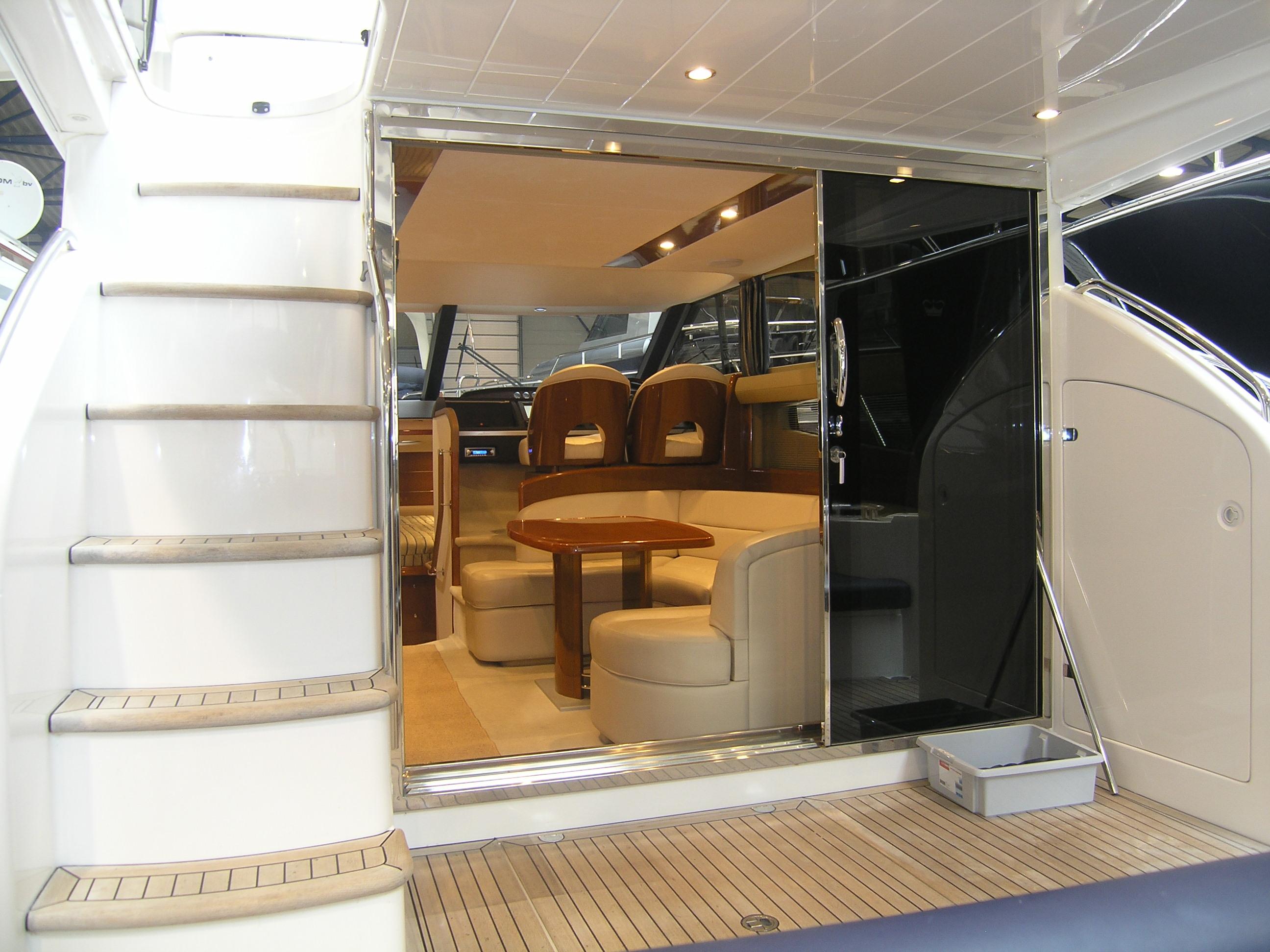 2005 Princess 42 Motor Yacht for sale - YachtWorld