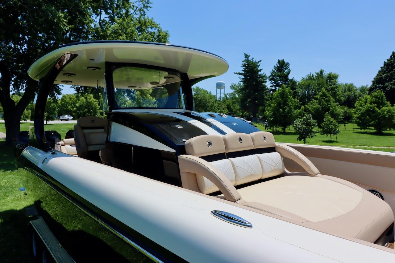 2021 Mystic Powerboats 38 Mystic Powerboats M3800 Centre Console for ...