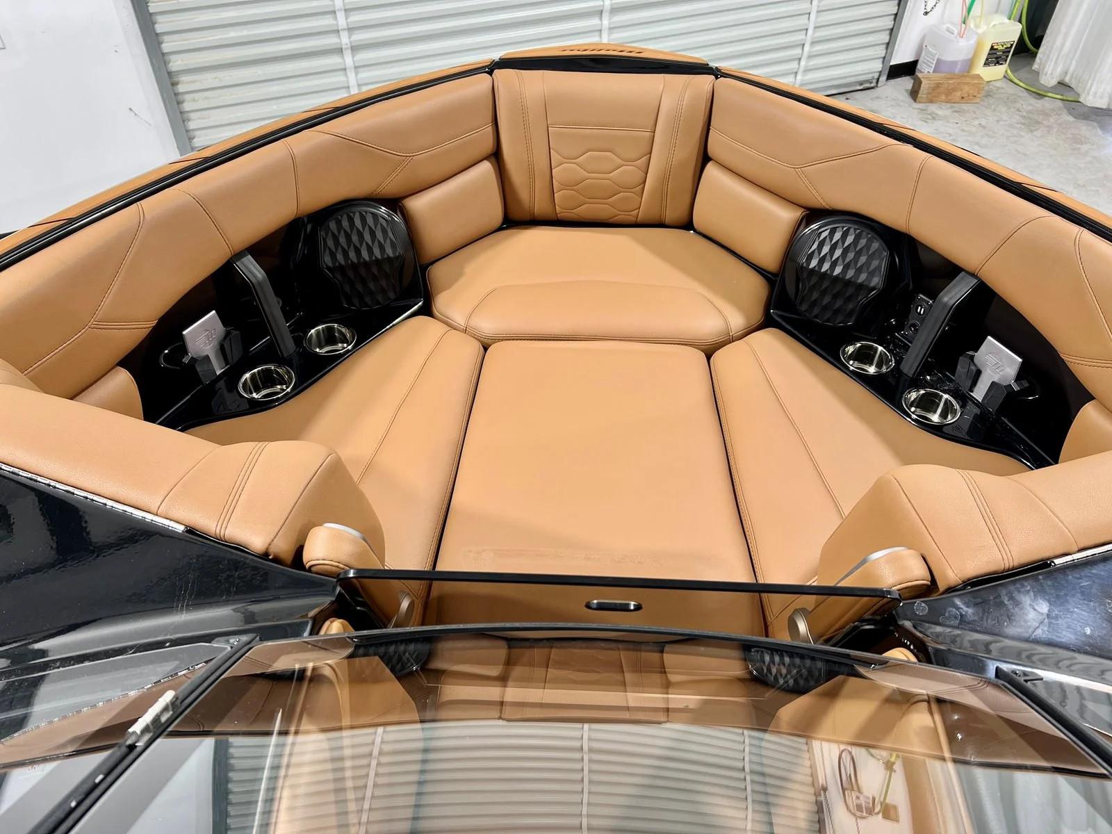 2024 Malibu Wakesetter 23 LSV Wasserski/Wakeboard-Boot Kaufen - YachtWorld