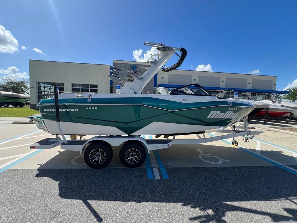 New 2024 Malibu 22 LSV - Florida | TopBoats