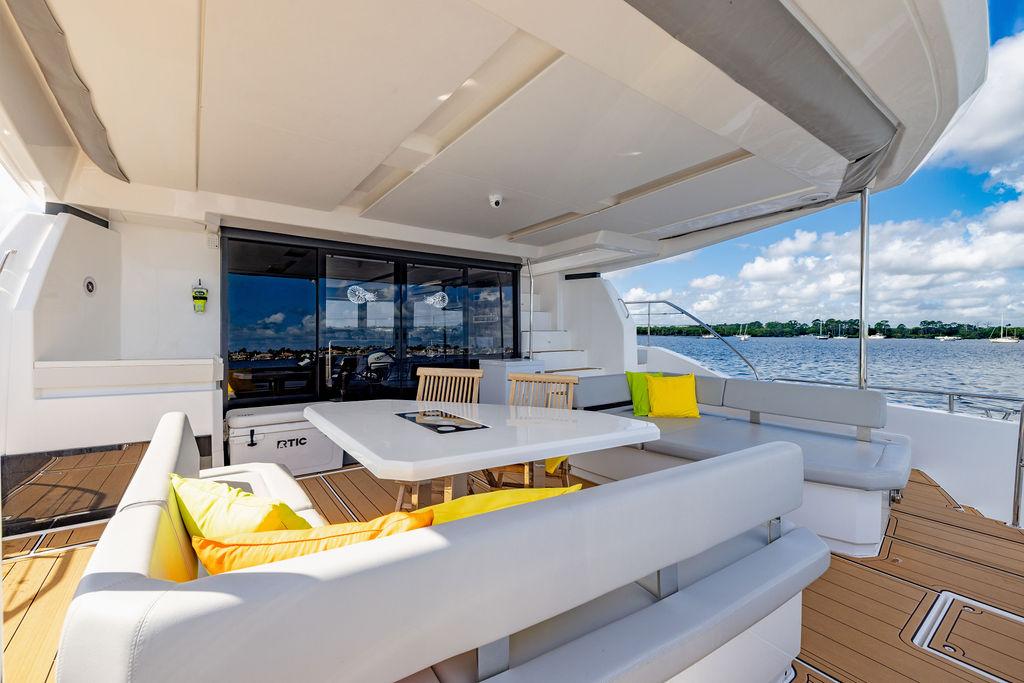 2021 Leopard 53 Powercat Power Catamaran for sale - YachtWorld