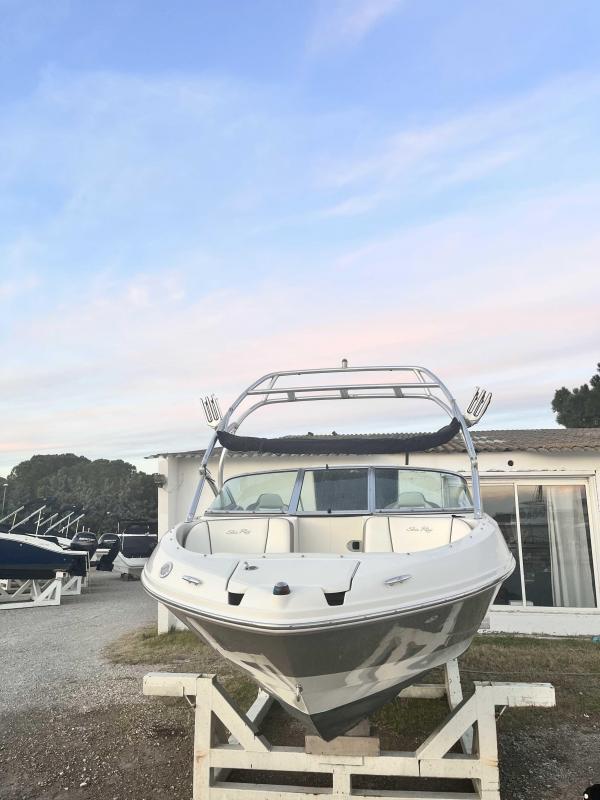 Used 2007 Sea Ray SEA RAY 210 SELECT - 30 - Gard | TopBoats