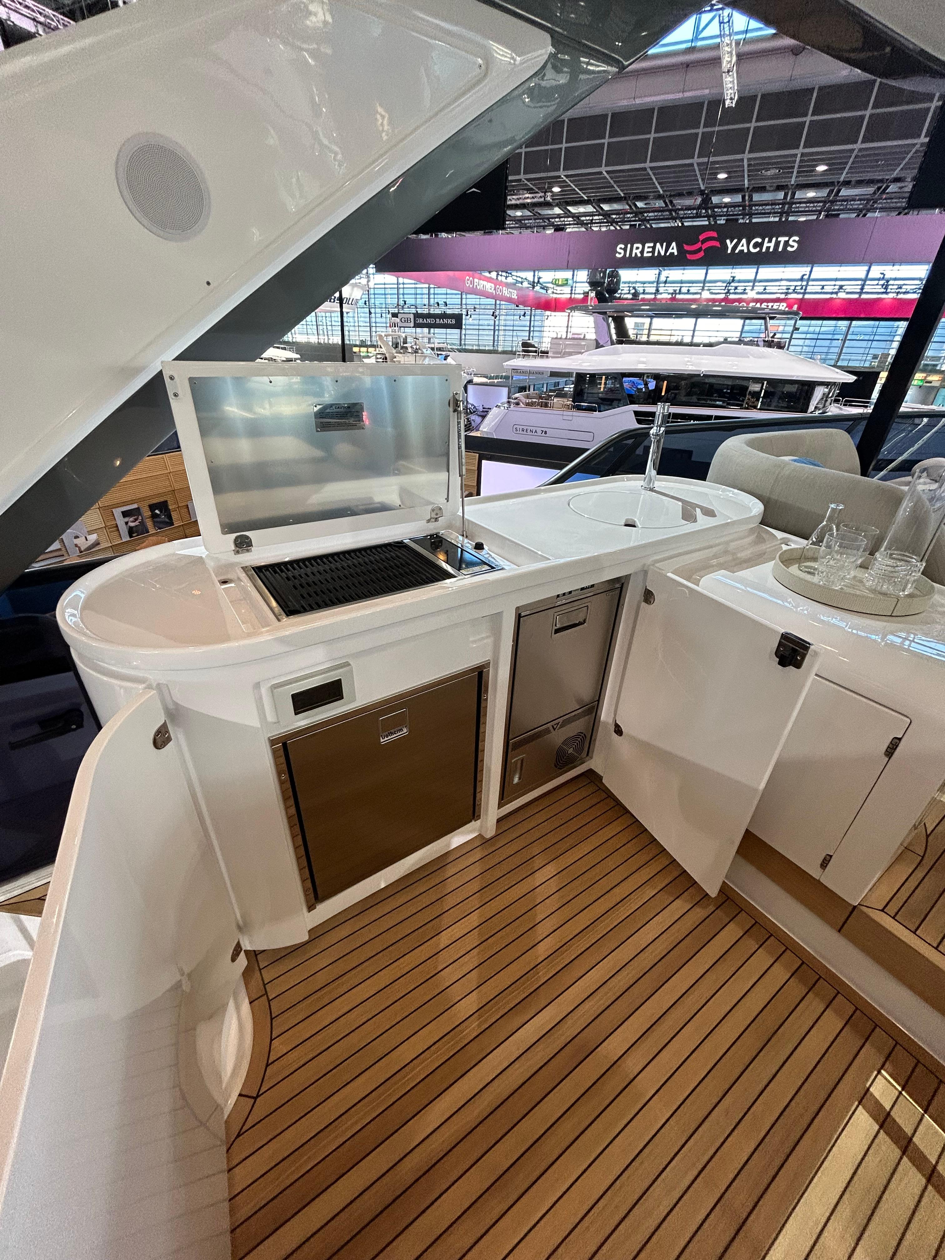 2025 Azimut Fly 68 Bateaux flybridge à vendre - YachtWorld