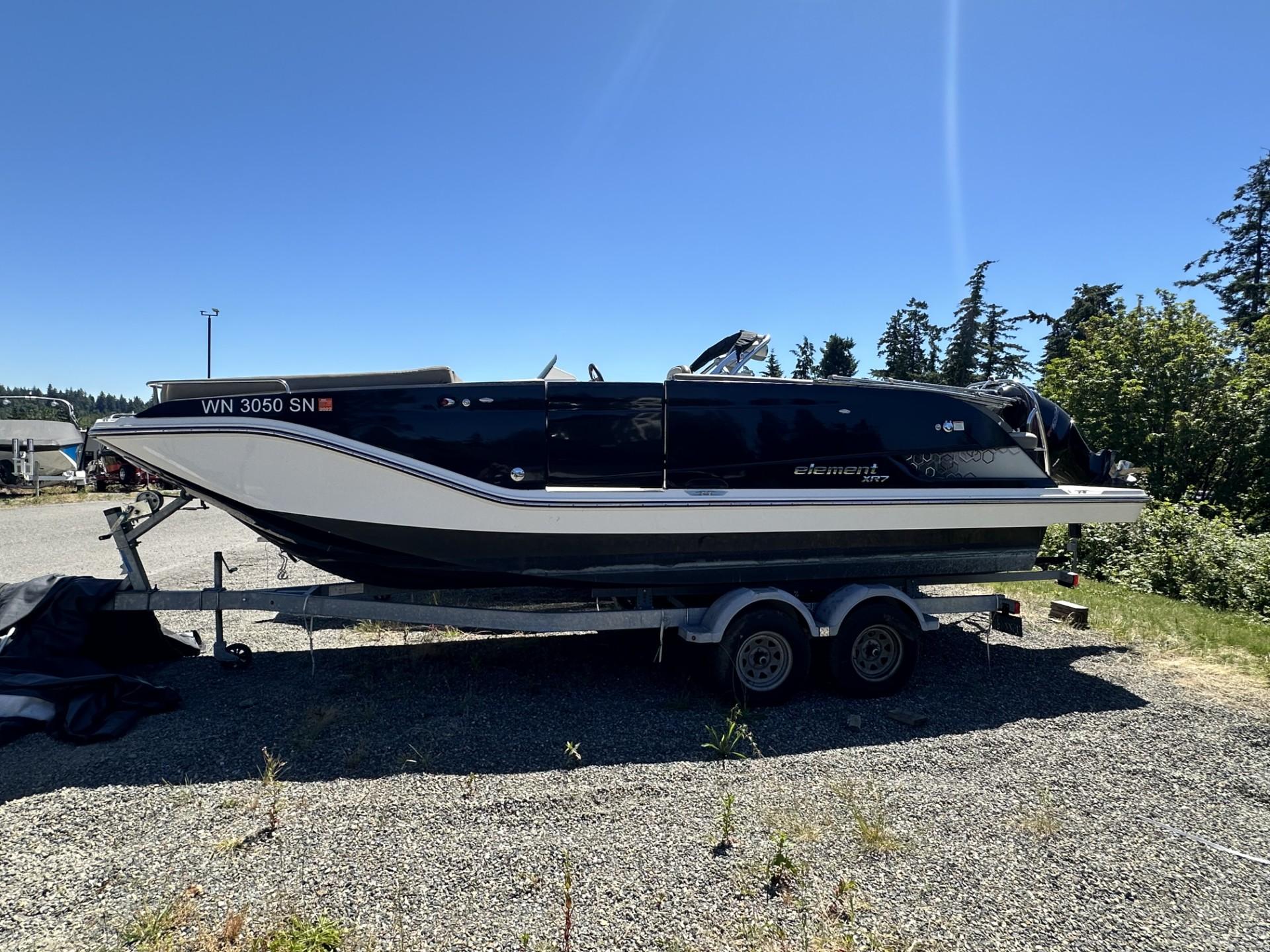 2016 Bayliner Element XR7 Deck for sale - YachtWorld