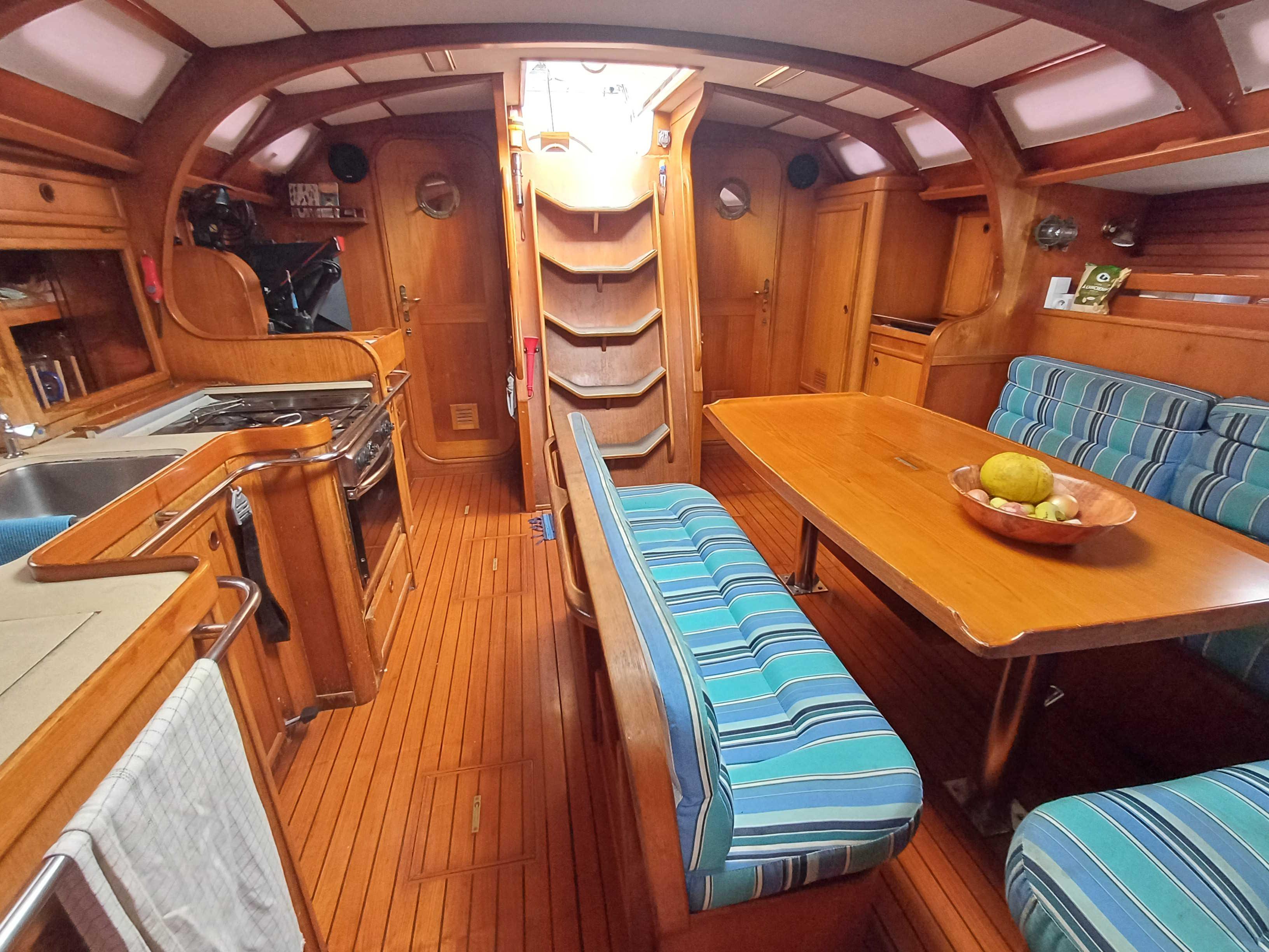 1987 Jeanneau Sun Kiss 47 Cruiser for sale - YachtWorld