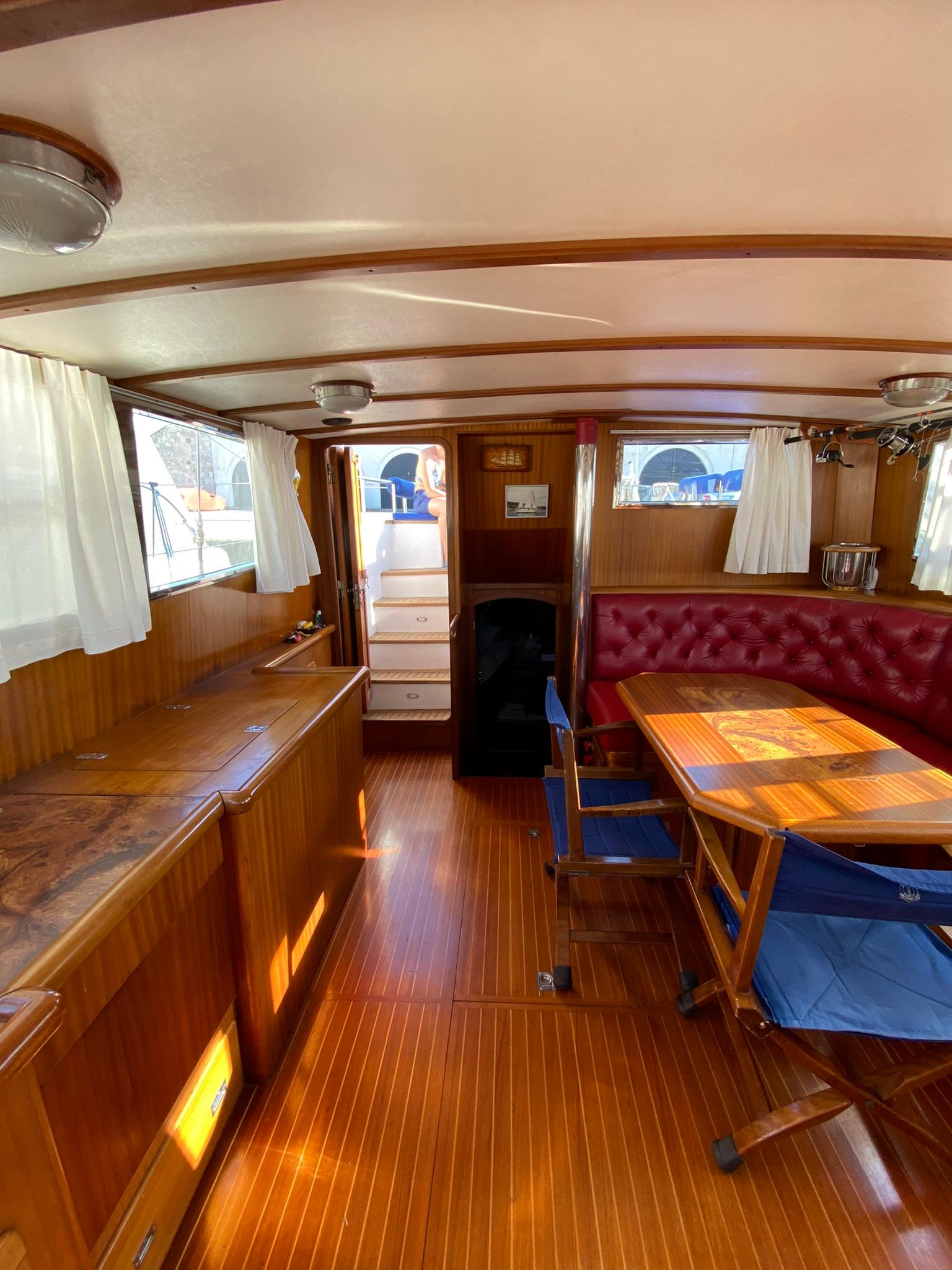 1974 Custom CLASSIC KETCH DECK SALOON Antique and Classic for sale ...