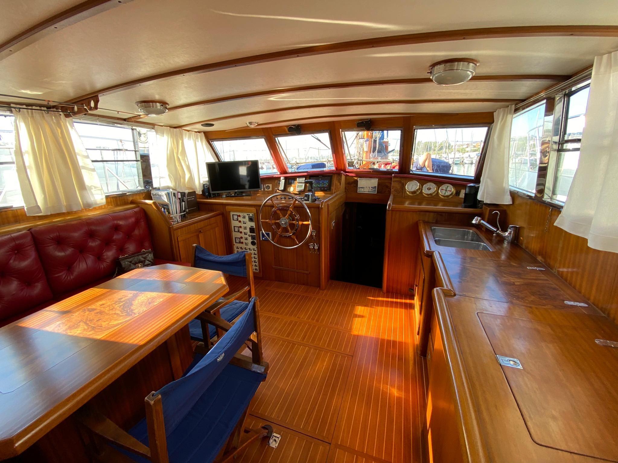 1974 Custom CLASSIC KETCH DECK SALOON Antique and Classic for sale ...