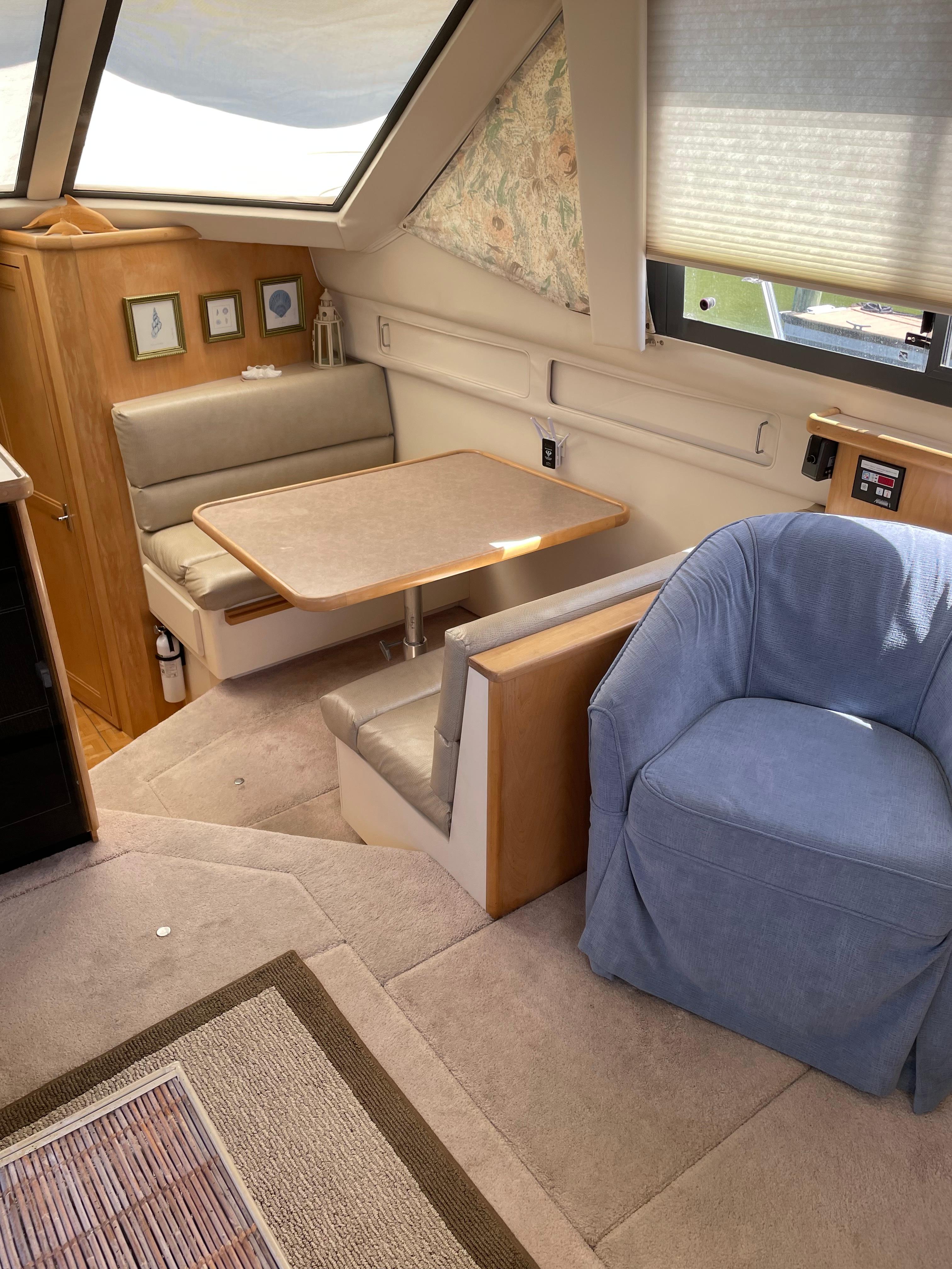 1996 Carver Aft Cabin 355 Cruiser for sale - YachtWorld