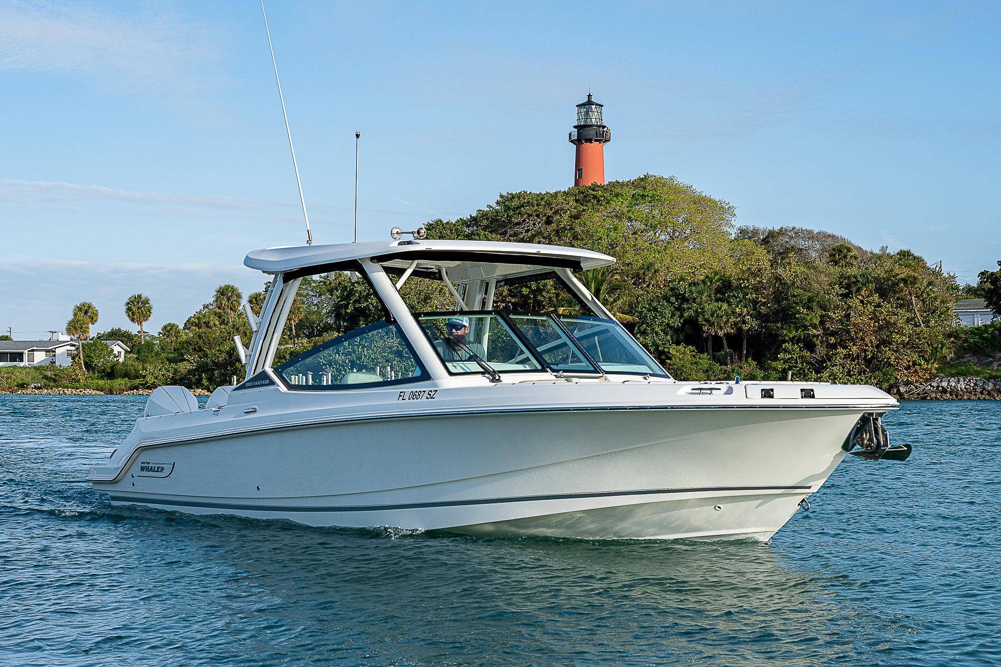 2021 Boston Whaler 280 Vantage Dual Console for sale - YachtWorld