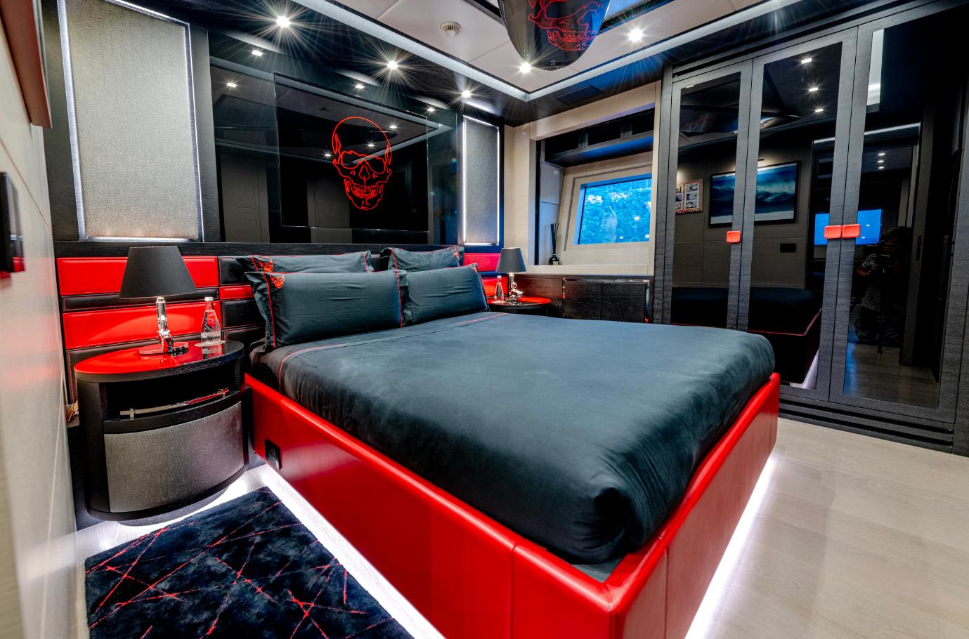 Black Legend Motor Yachts Mangusta for sale - YachtWorld