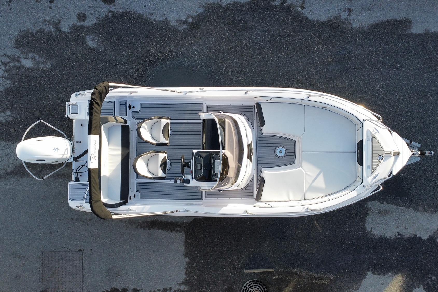 Ranieri Voyager 21 S 6m 2022, Motorcruisers - Var ( 83 ) | Boot24