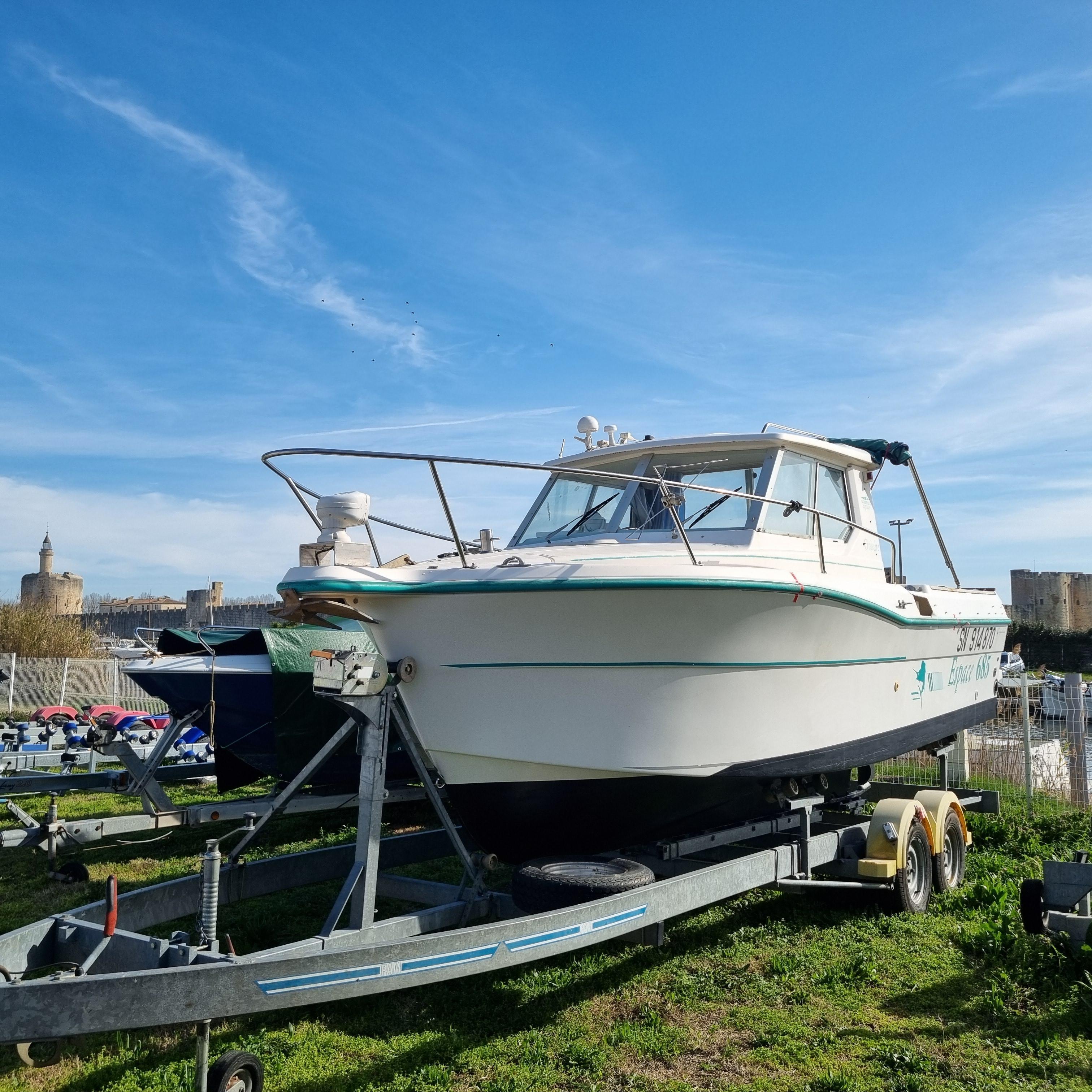 Ocqueteau 685 CROISIERE | 7m | 1996 - 30 - Gard | Boats and Outboards