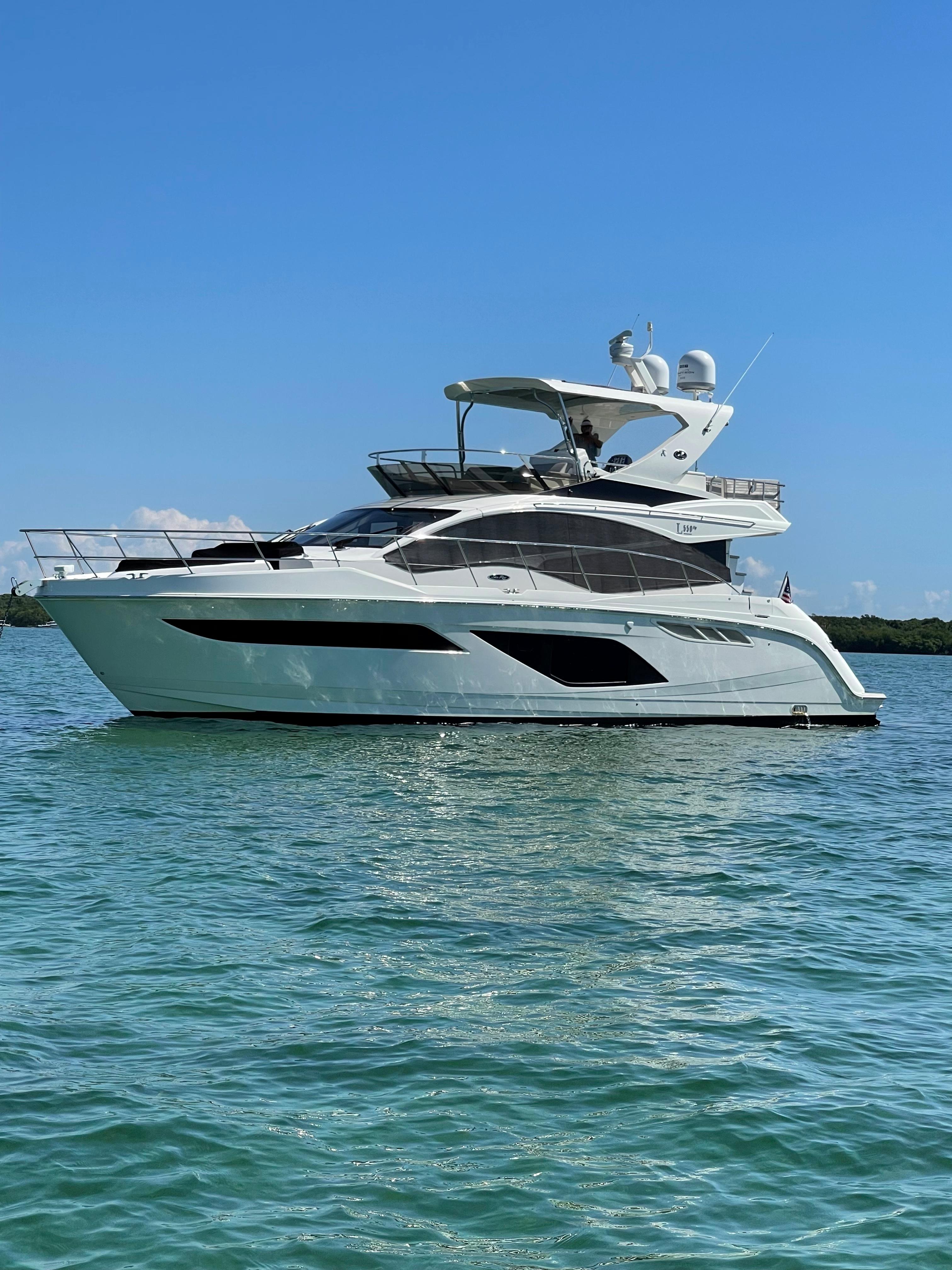 2018 Sea Ray L550 Fly Bateaux flybridge à vendre - YachtWorld