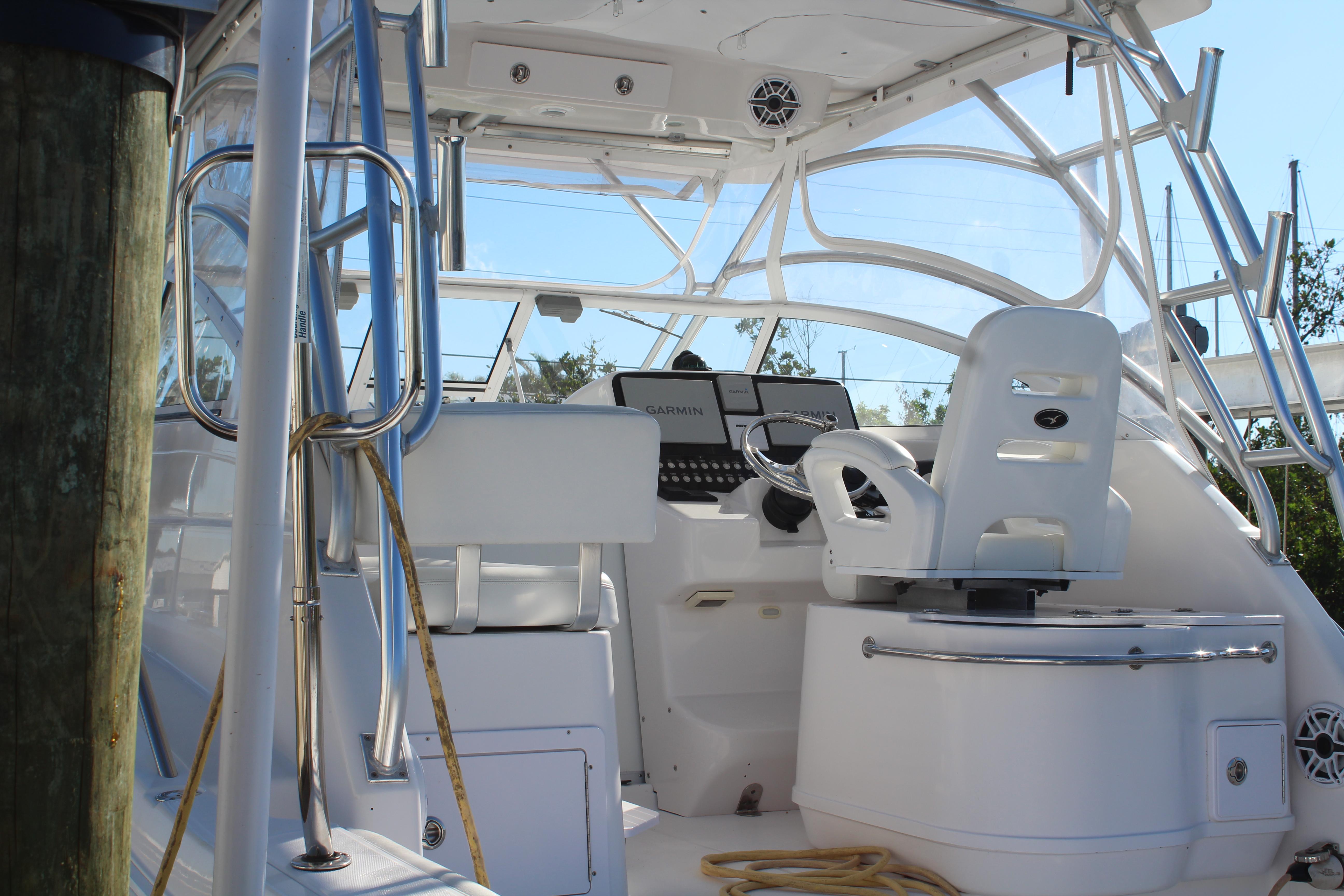 2006 Pro-Line 32 Express Express Cruiser for sale - YachtWorld