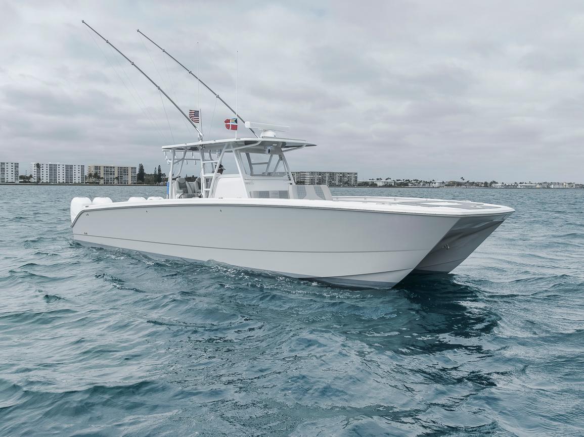 Used Invincible 40' Catamaran in Florida - iNautia